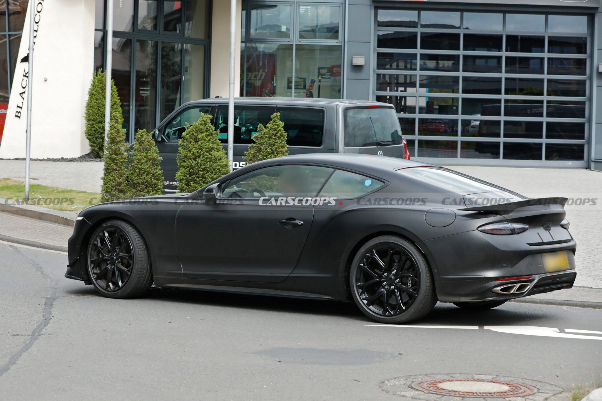 Bentley Built Something That Looks Like It Wants To Eat Supercars Alive ...