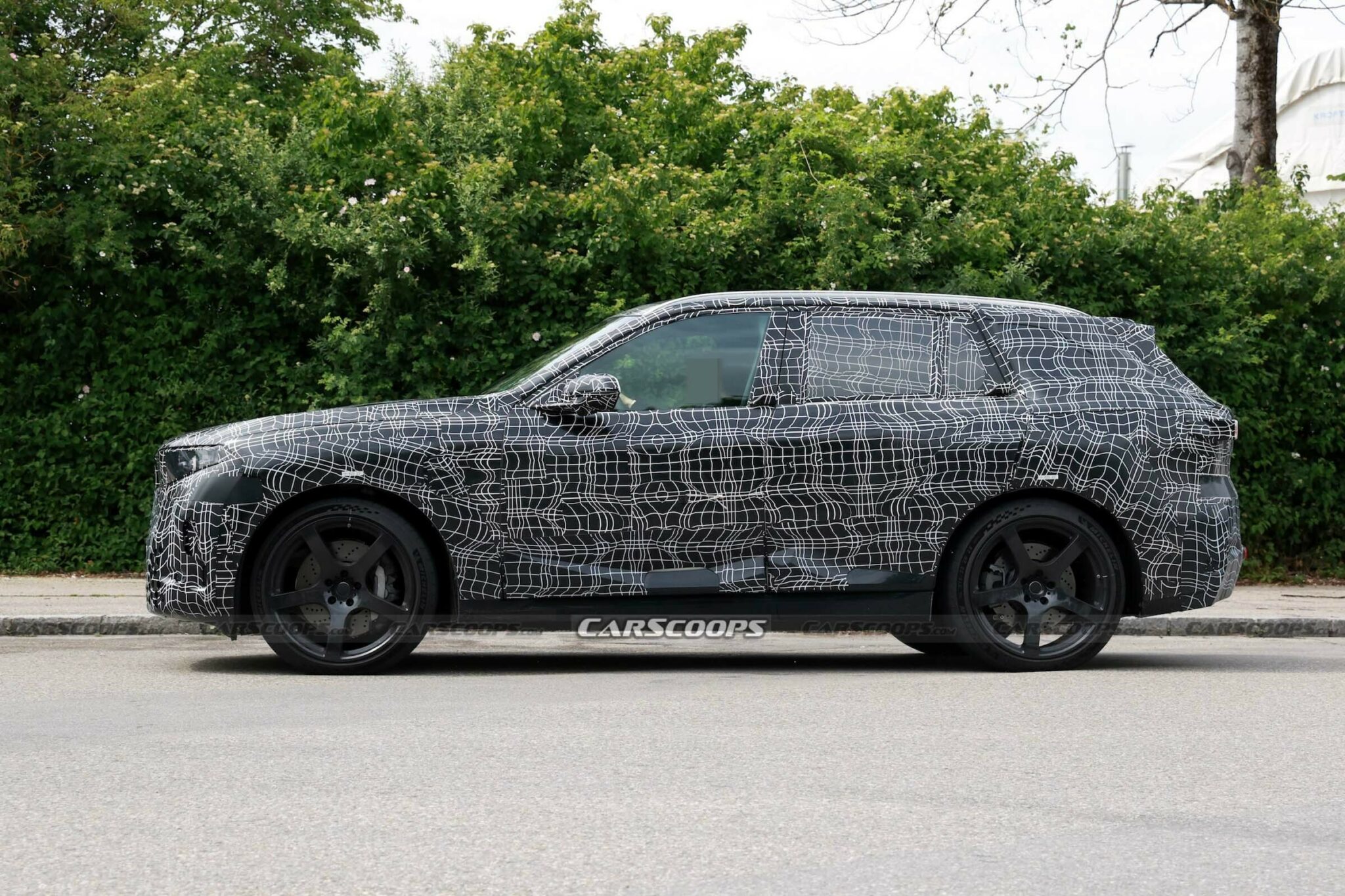 BMW Could Be Bringing Back Range-Extended Models | Carscoops