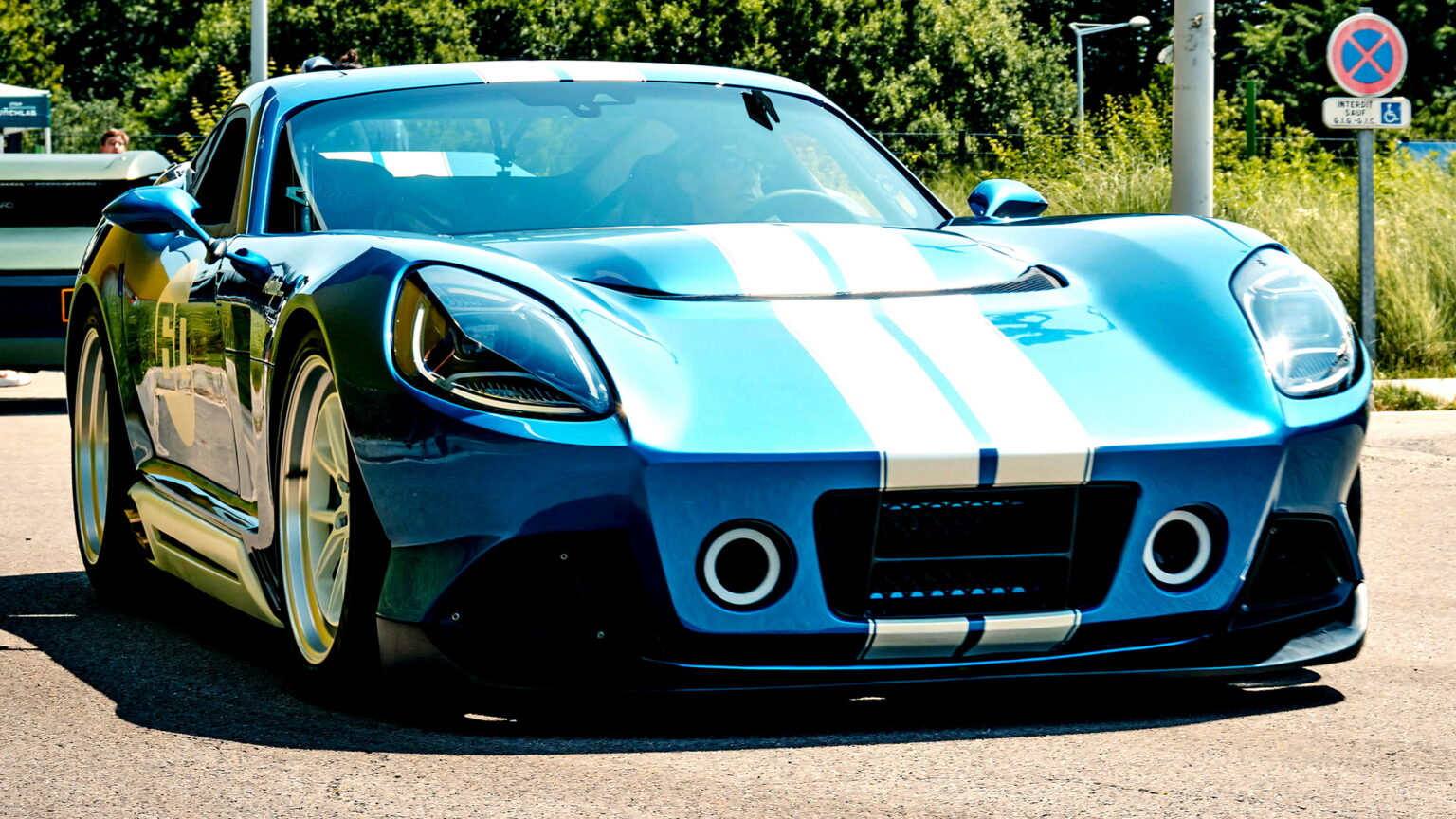 They Built This Stunning V8 Coupe In Five Months Without A Factory Or A ...