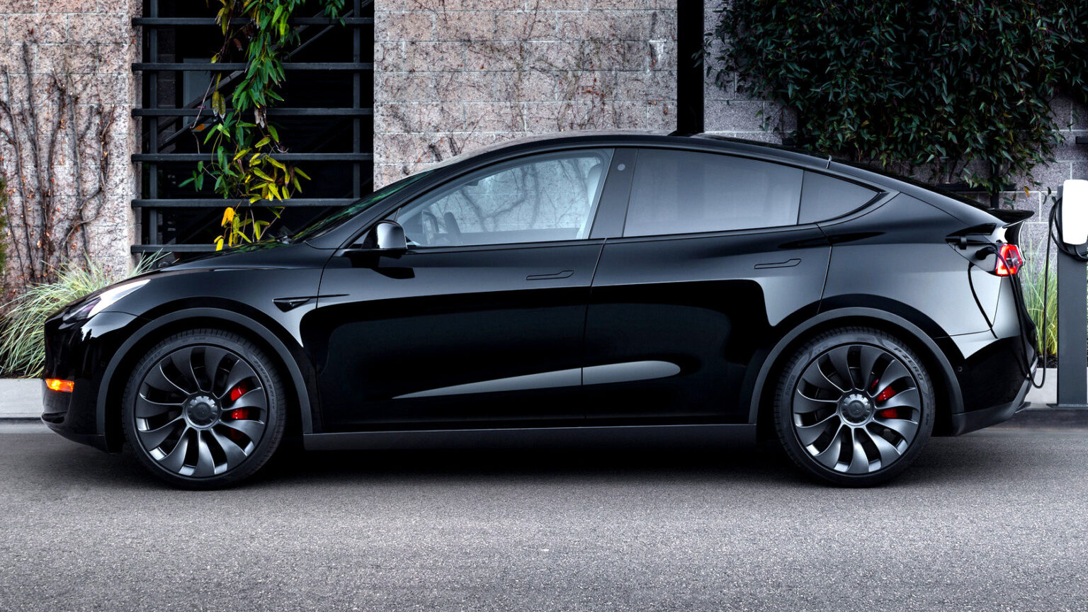 A Gas Model Quietly Dethroned The EV King As The World’s Best Selling ...