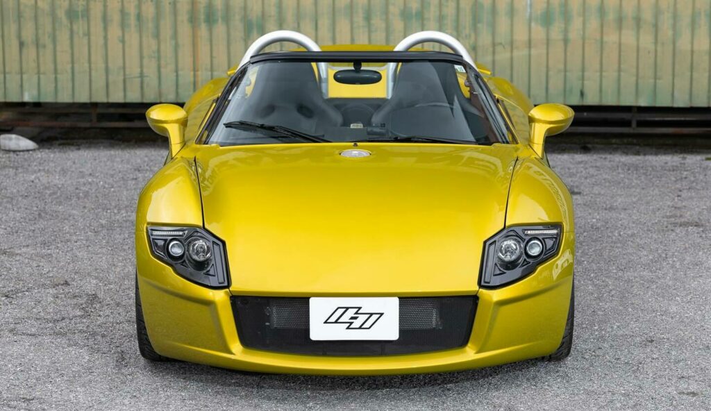 It Looks Like A GTA Escapee, But This Funky Roadster Is Real | Carscoops