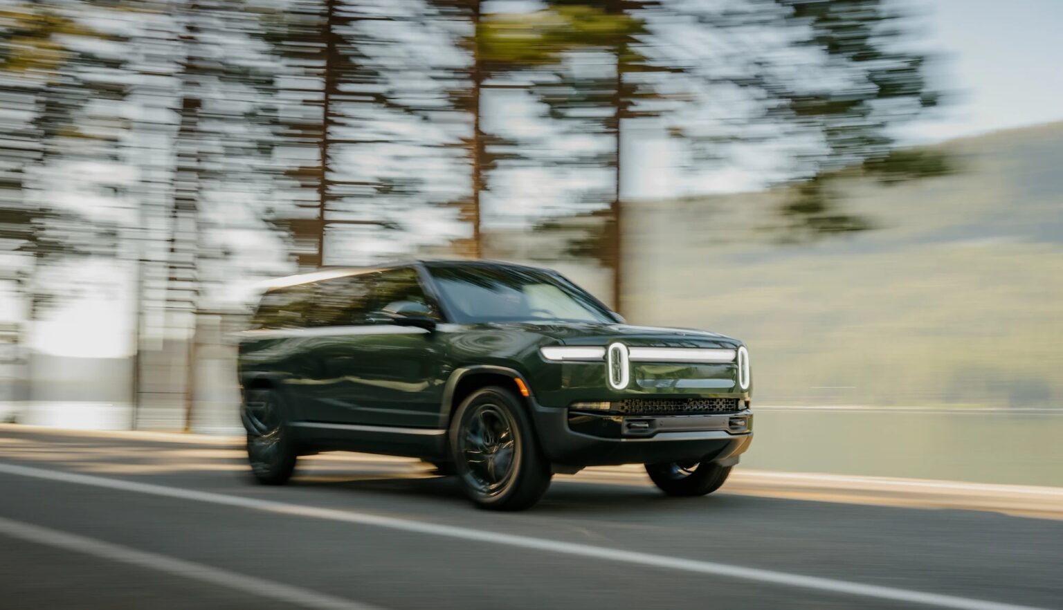 Rivian’s New R1 Quad Has 1025 HP And Tesla Charging | Carscoops