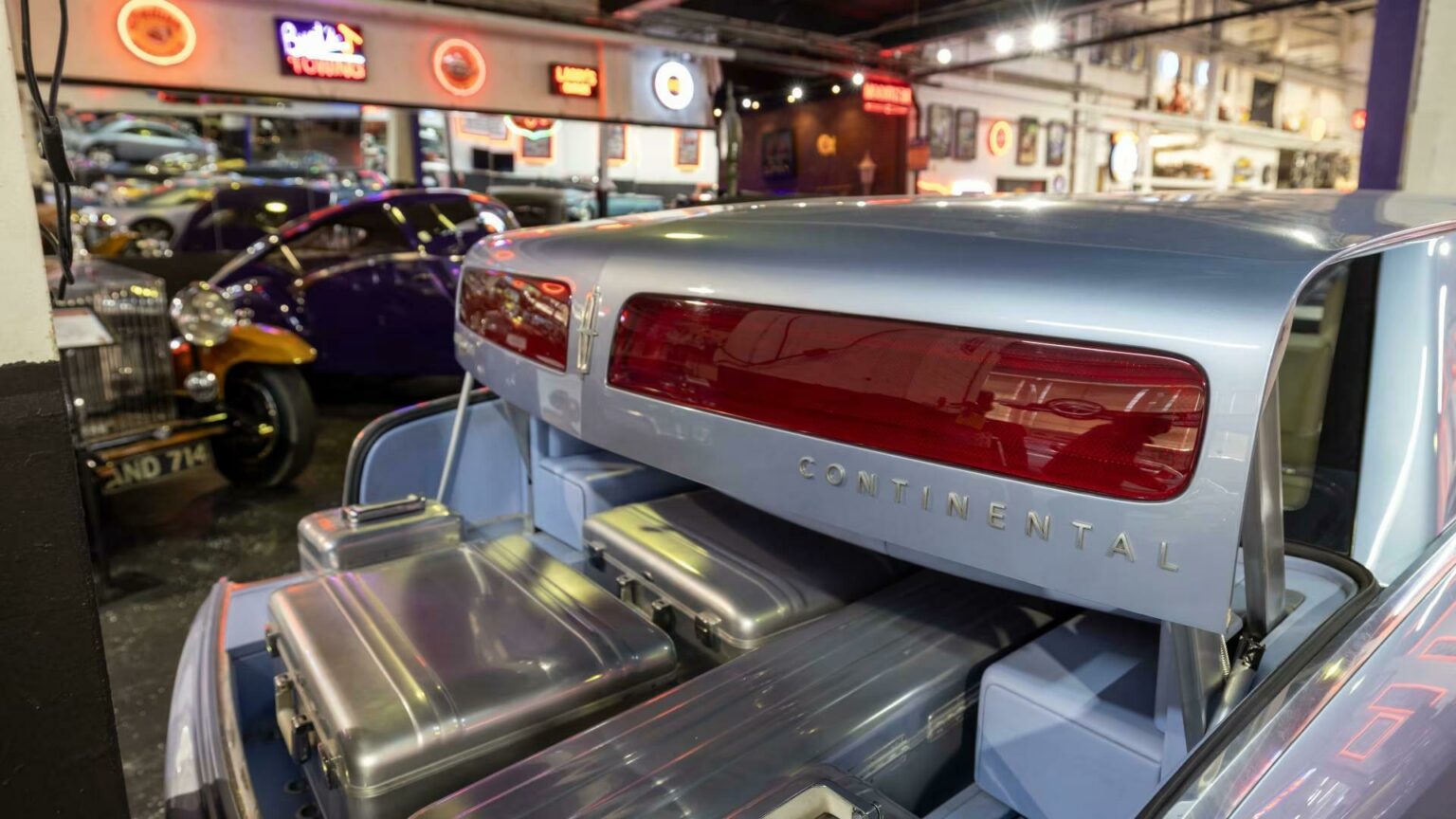 The Coolest Lincoln Ever Made But Never Sold Had A V12 From A Supercar ...