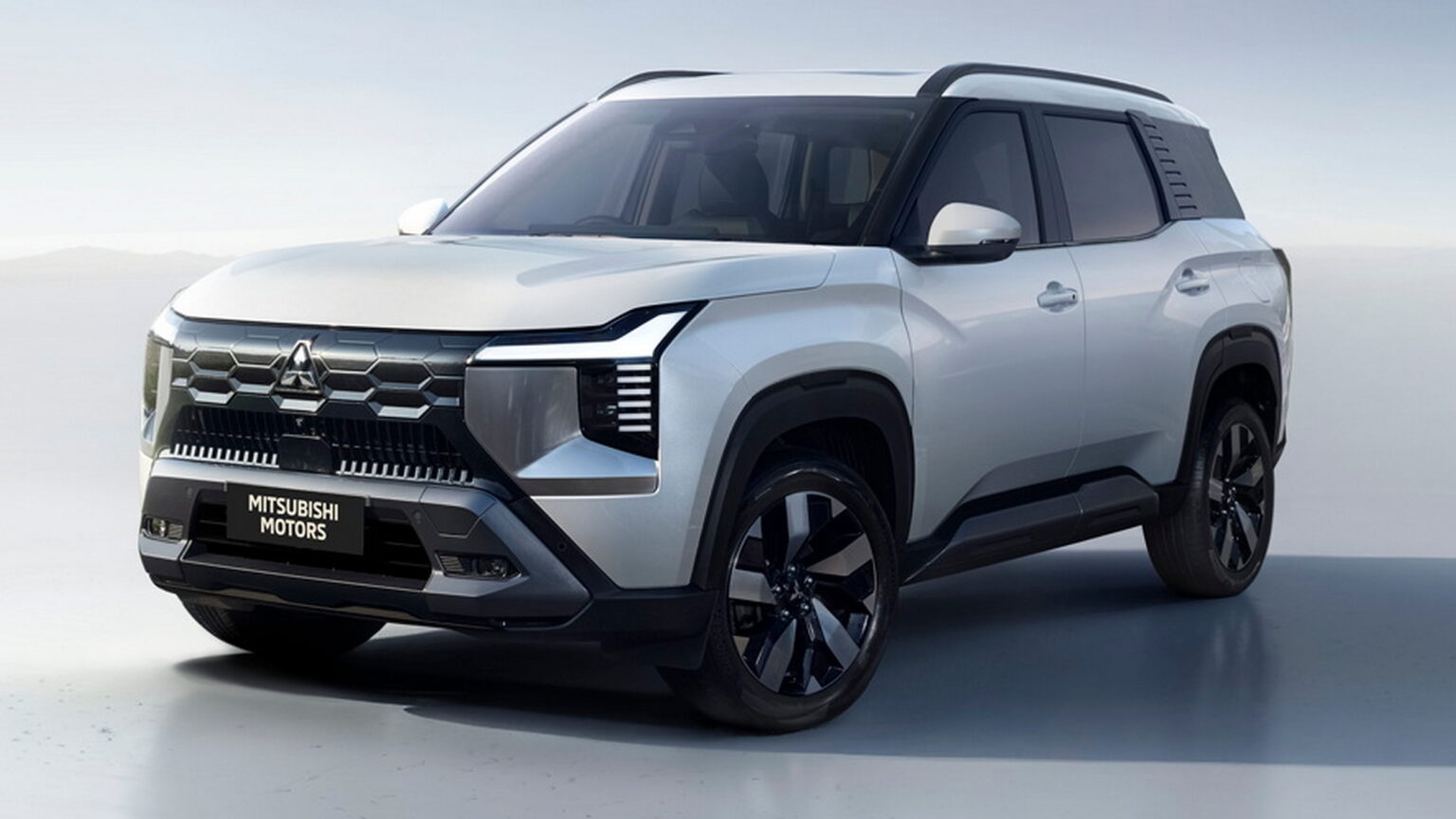 Mitsubishi Launches New Three-Row SUV That’s Not The Pajero | Carscoops