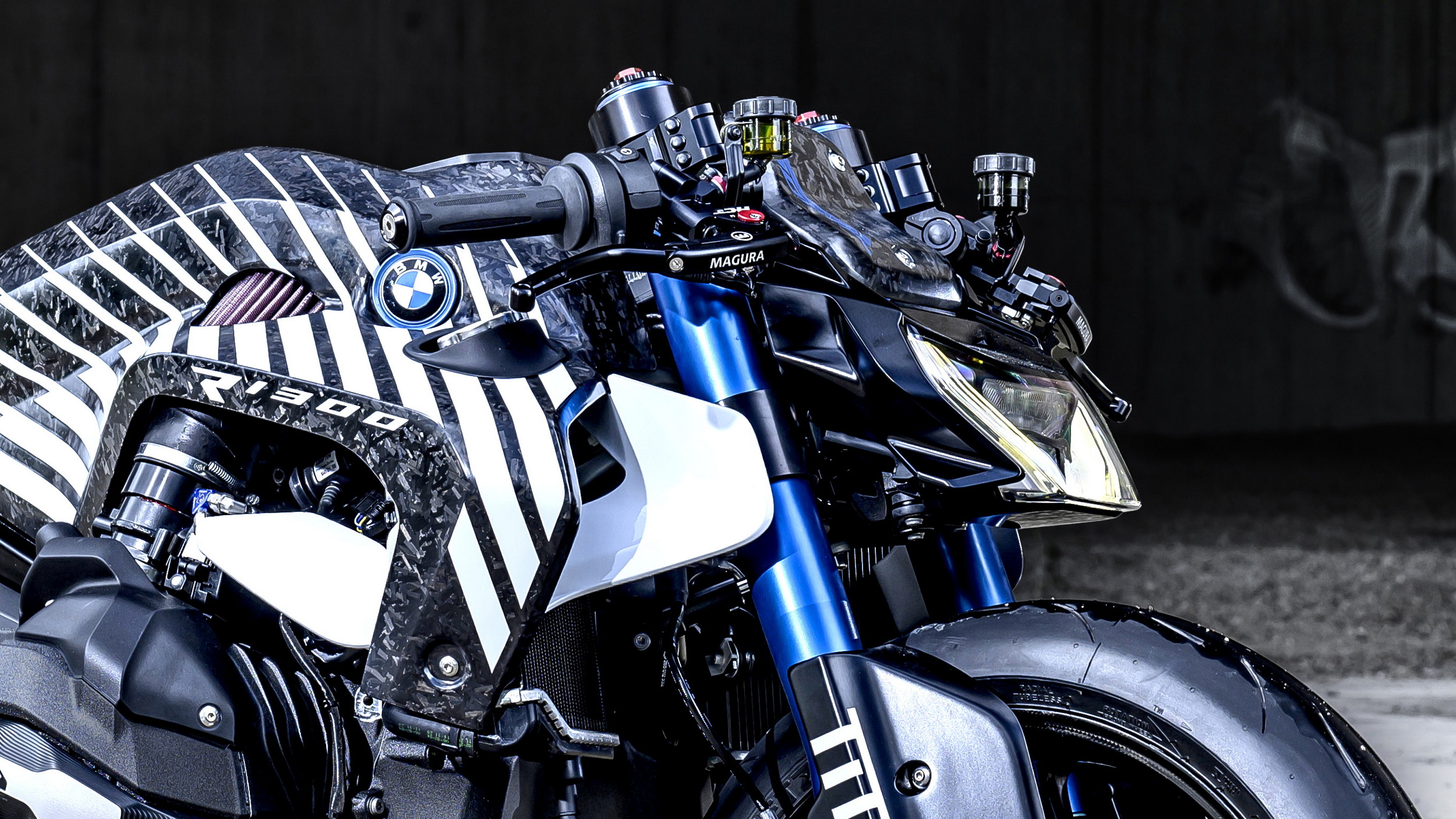 BMW Built A Bike So Extreme It Makes The M4 CSL Look Tame | Carscoops