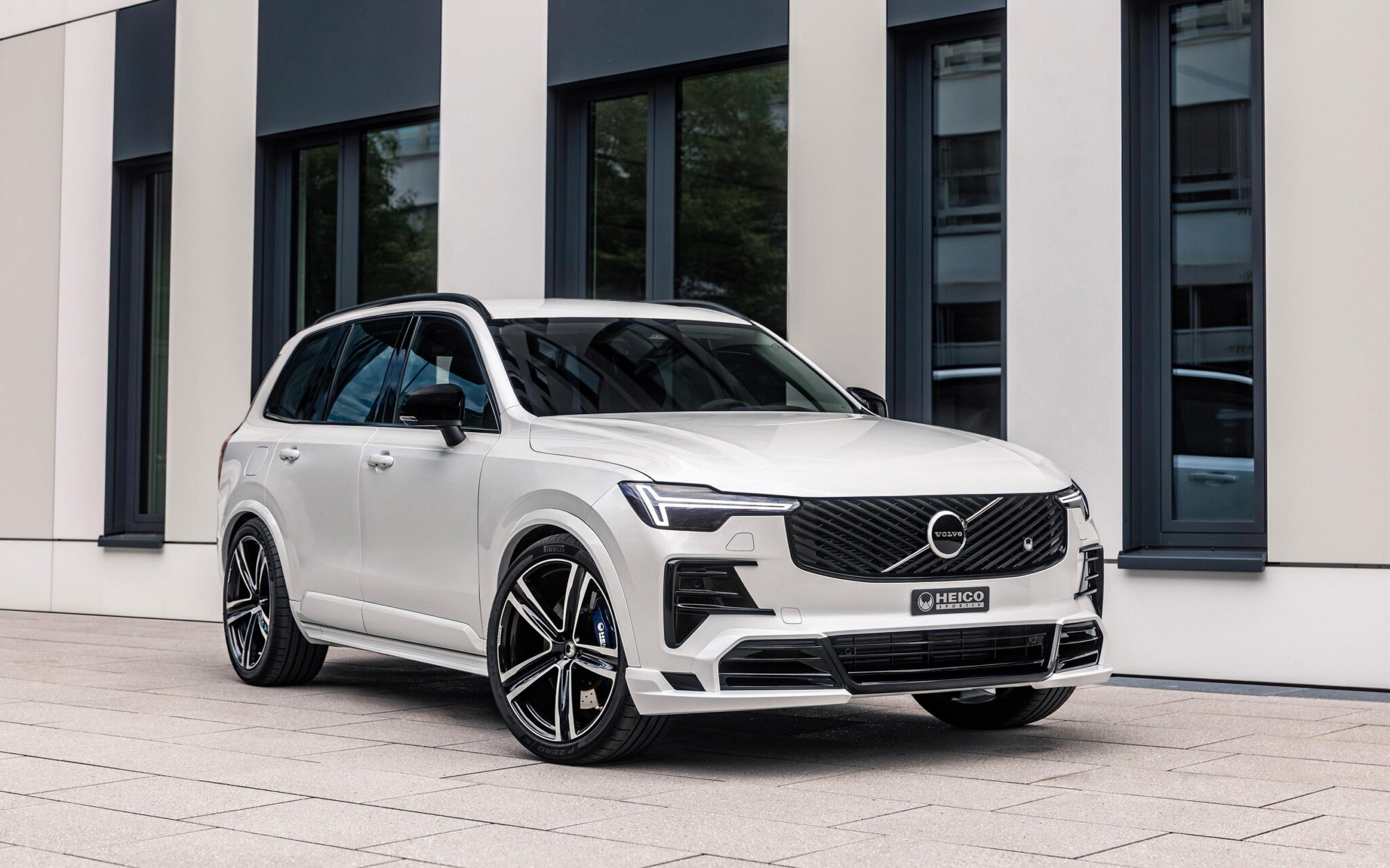 Volvo’s Largest SUV Trades Comfort For A Shot At Performance | Carscoops