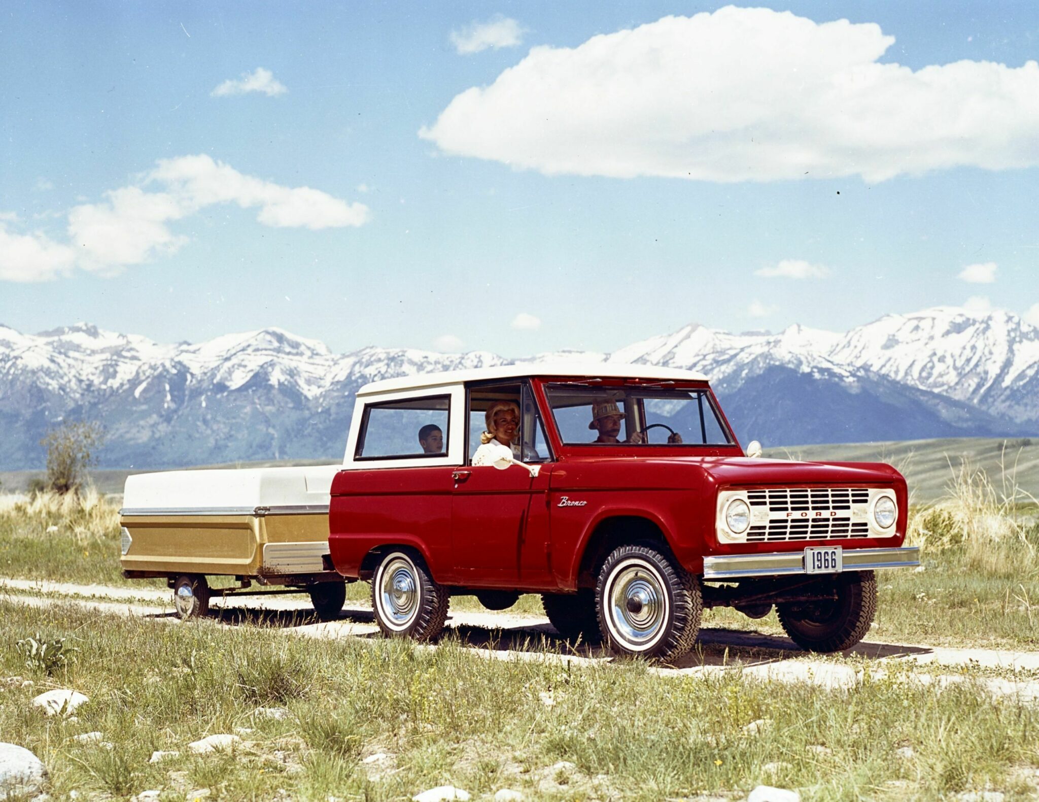Ford Shows Off Wild Bronco With No Roof, No Doors, And Nothing To Lose ...