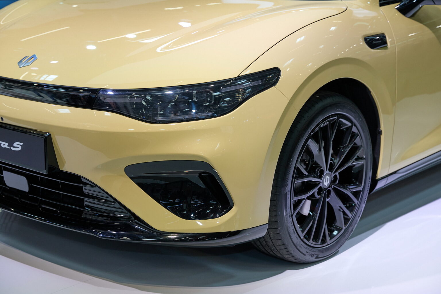 Stellantis Just Sent Europe A Warning With This Chinese-Built Electric ...