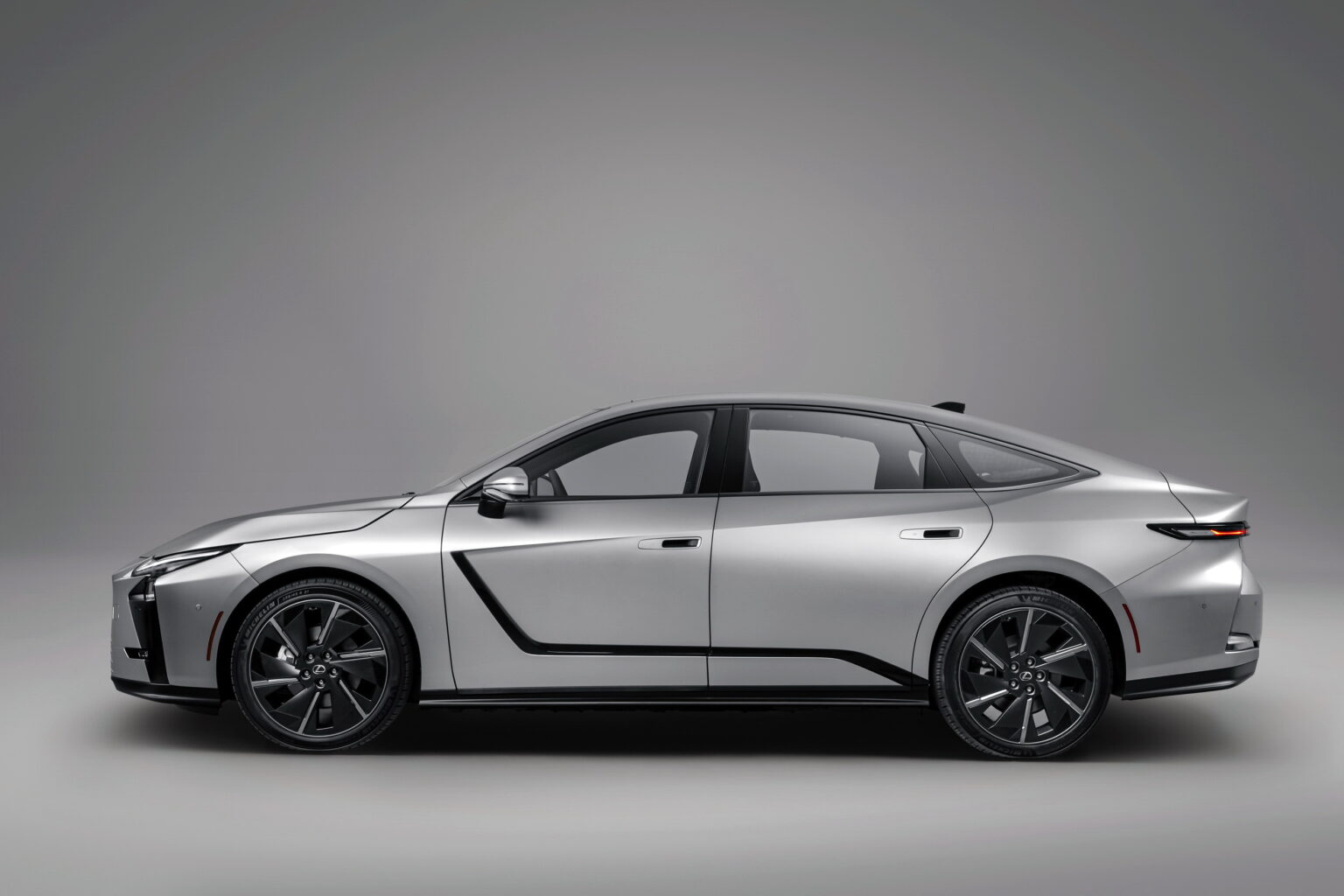 Lexus To Pull The Plug On US-Built ES And Move Production Overseas ...