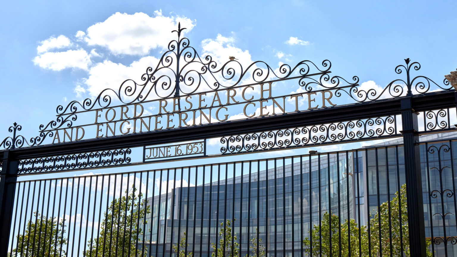 Ford Shatters Its Glass House HQ After 70 Years And Reveals What Comes ...