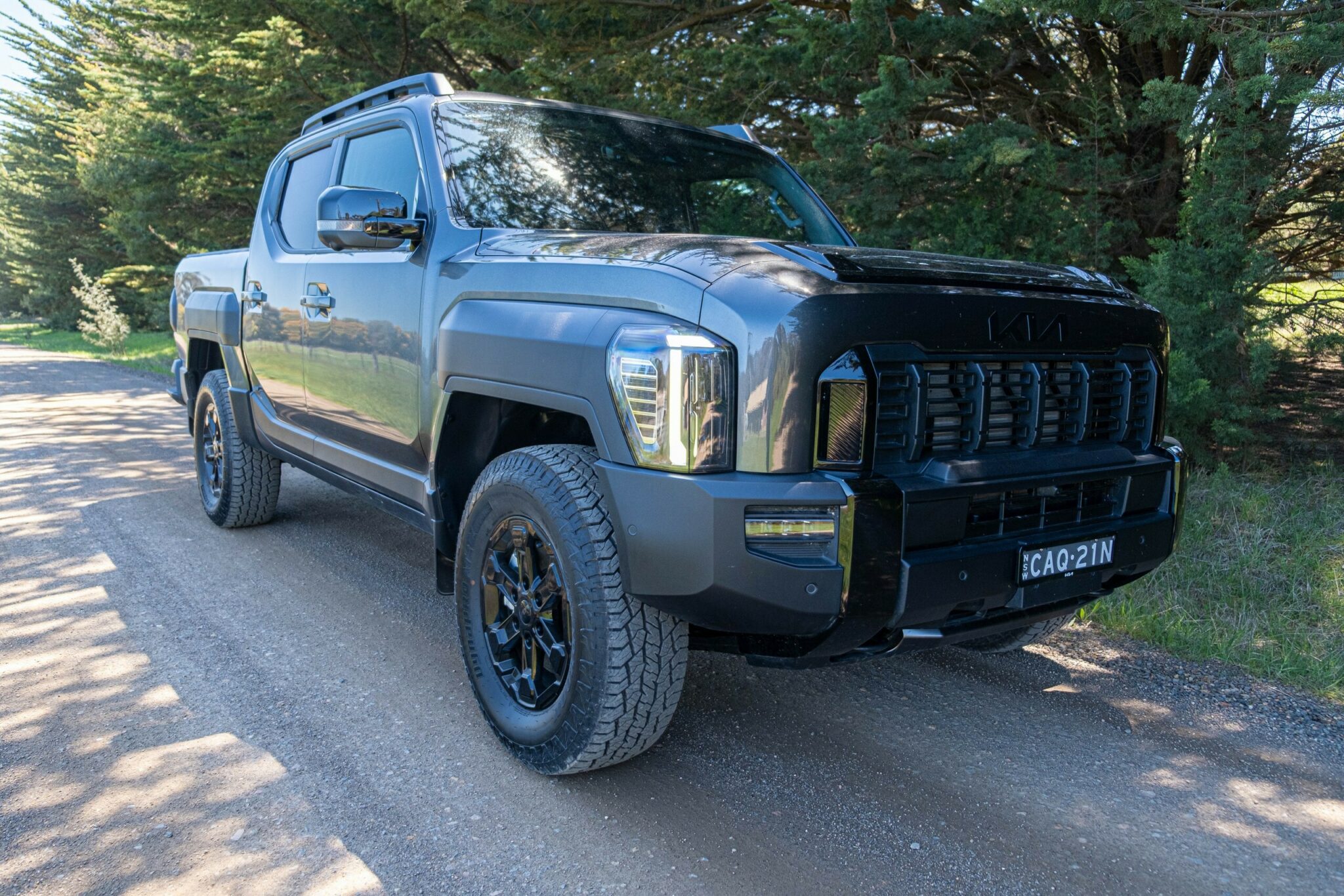 New Kia Tasman X-Pro Is Great, But Its Biggest Flaw Is Hard To Miss ...