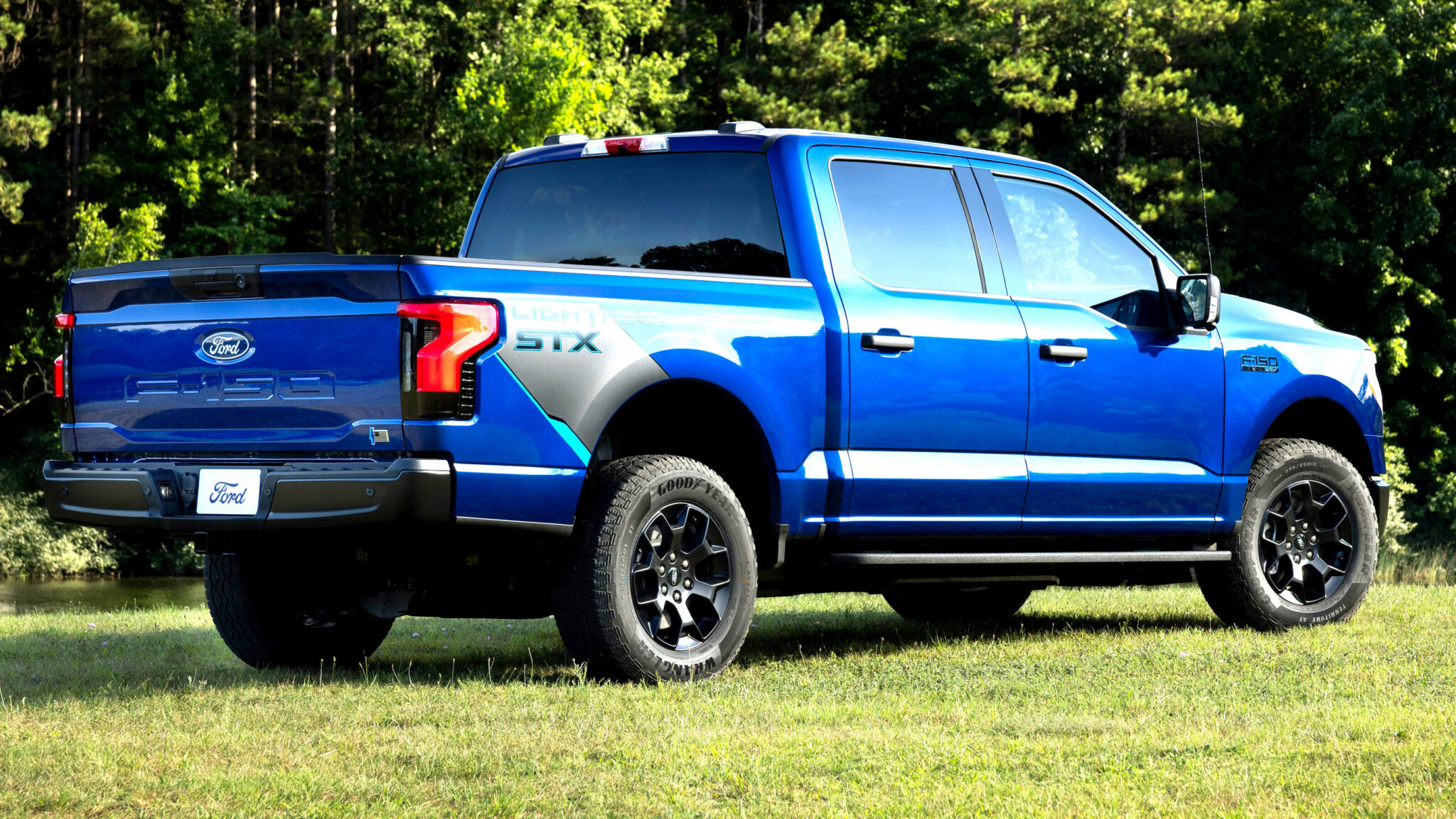 Ford Slashes Prices But The Real Battle For The F-150 Lightning Begins ...