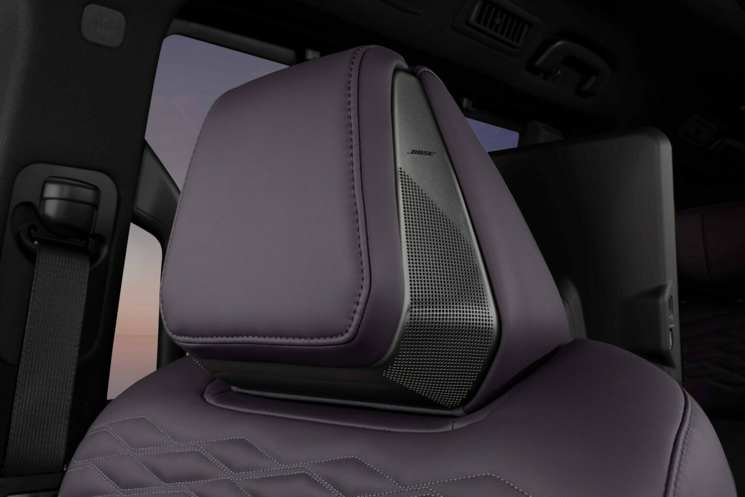 Nissan’s Elgrand Minivan Returns With A Design So Wild It Feels Like A ...