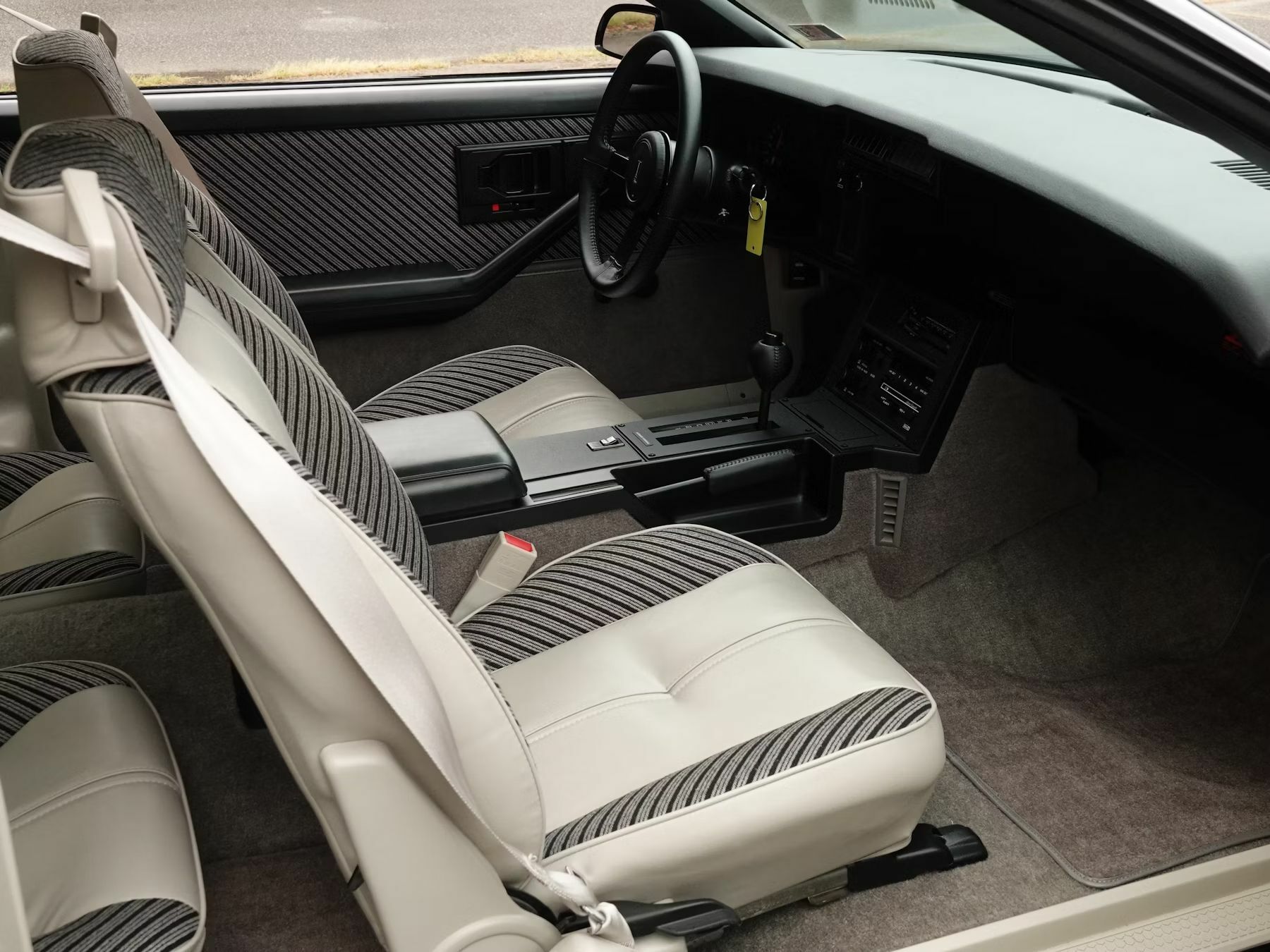 Hidden Time Capsule Camaro Z/28 Found After 41 Years With Just 306 ...