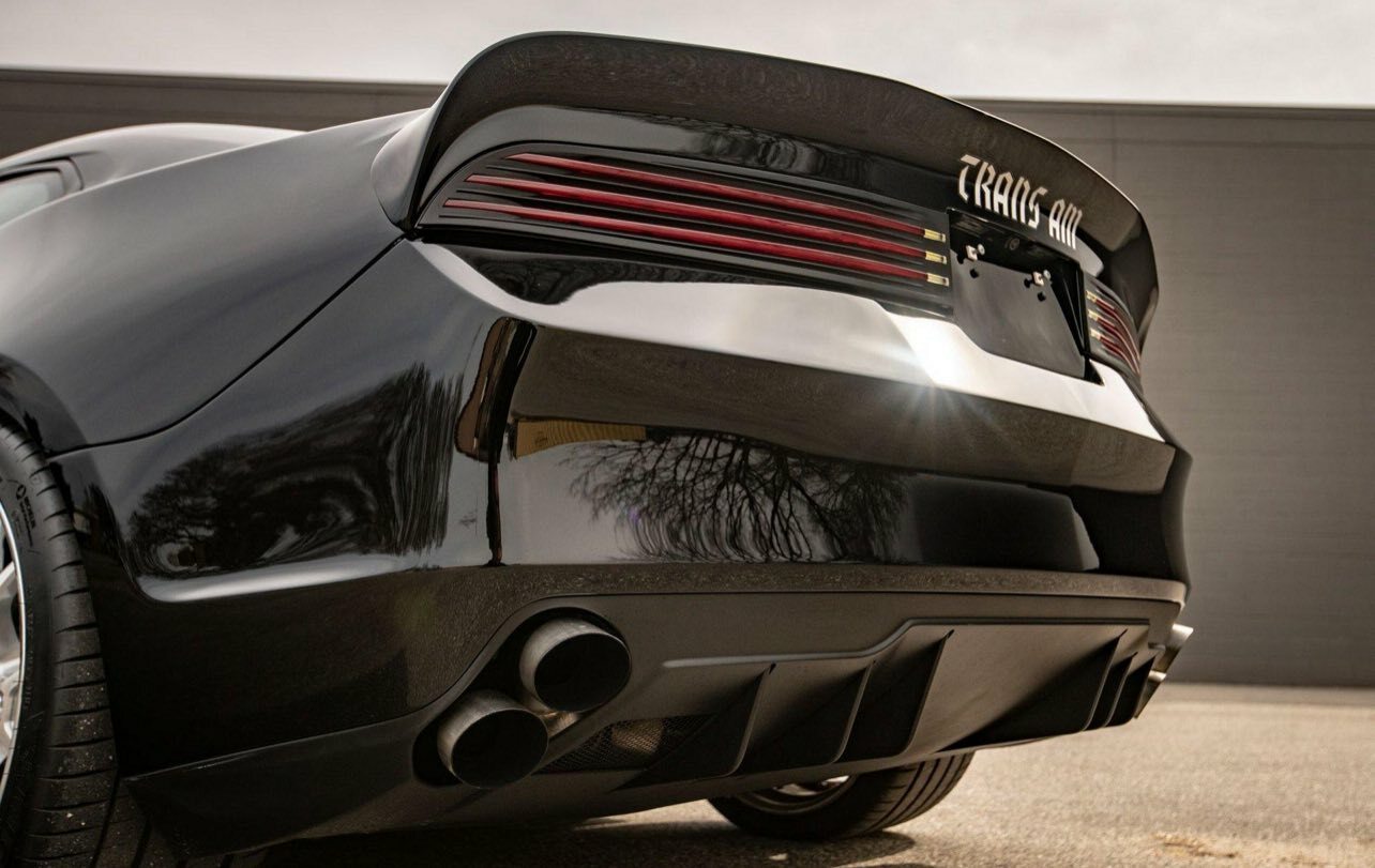 This Pontiac Trans Am Revival Packs More Power Than A Bugatti Veyron ...