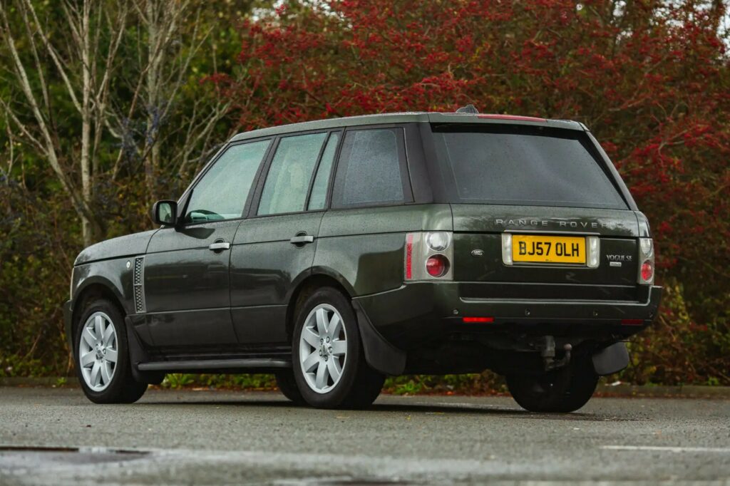 Somewhere Jeremy Clarkson Is Laughing At The Queen’s Old SUV | Carscoops