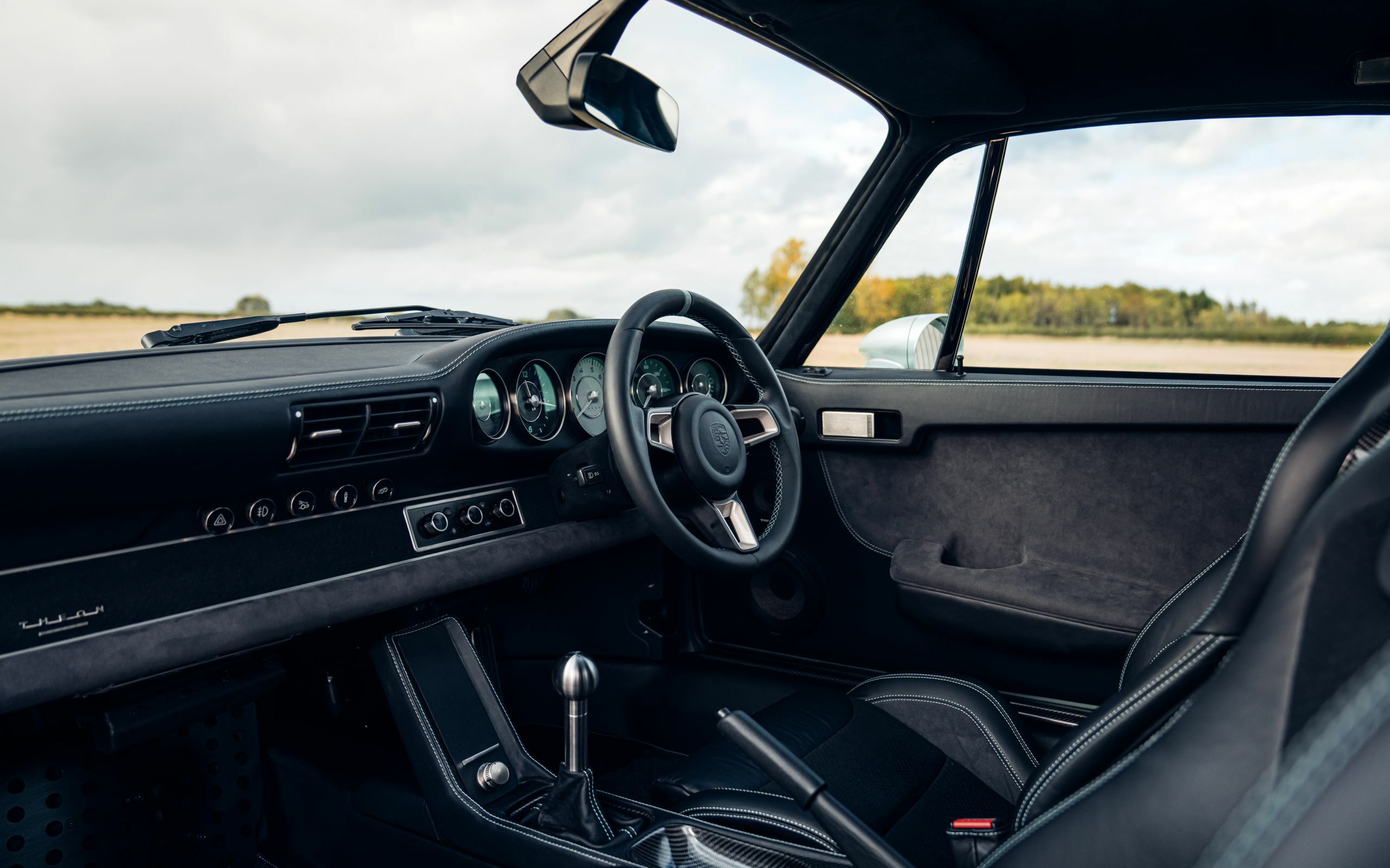 Theon Design’s Porsche 911 Restomod Proves Money Really Can Buy ...
