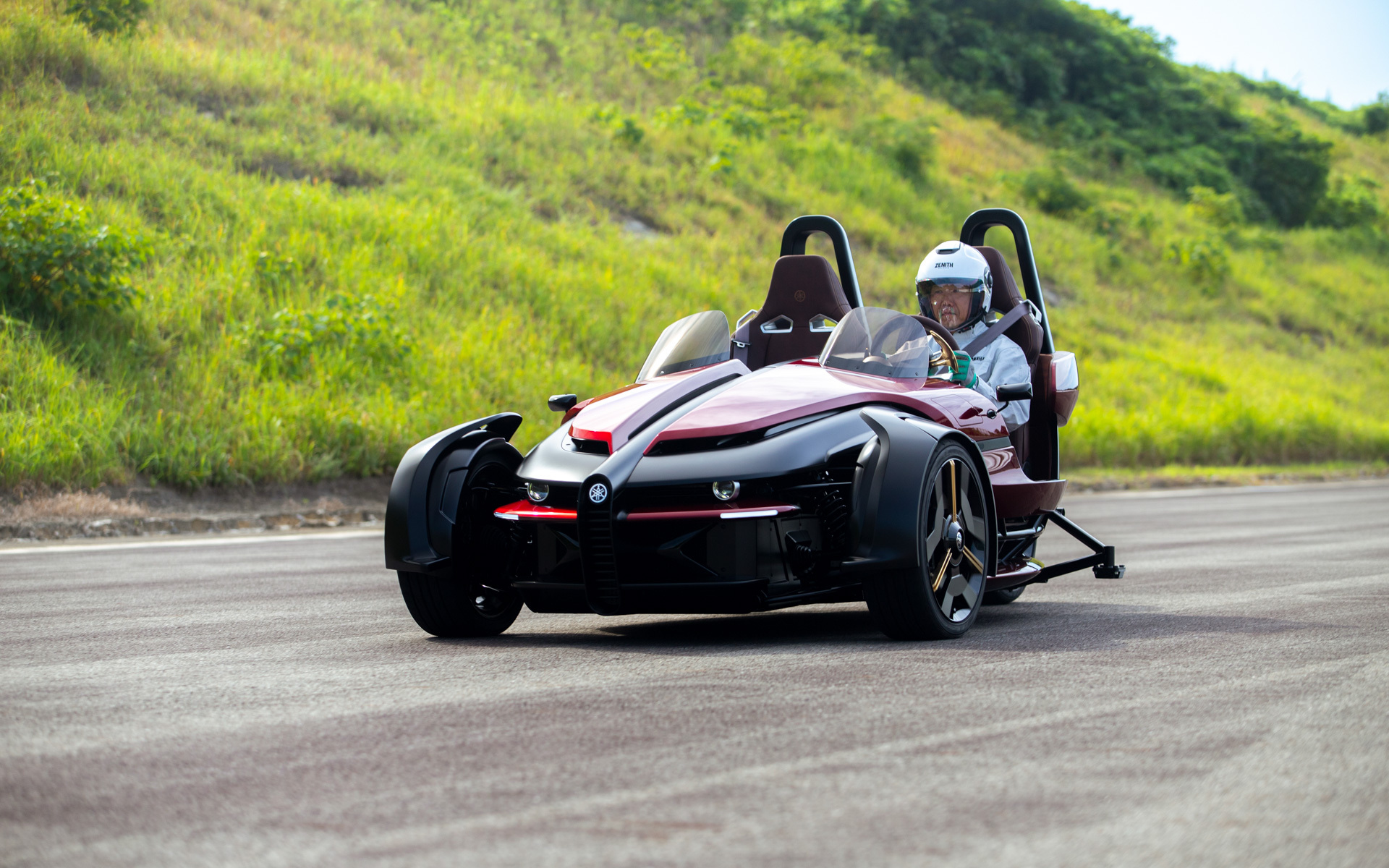 This Yamaha Prototype Can Turn All Three Wheels At Once | Carscoops