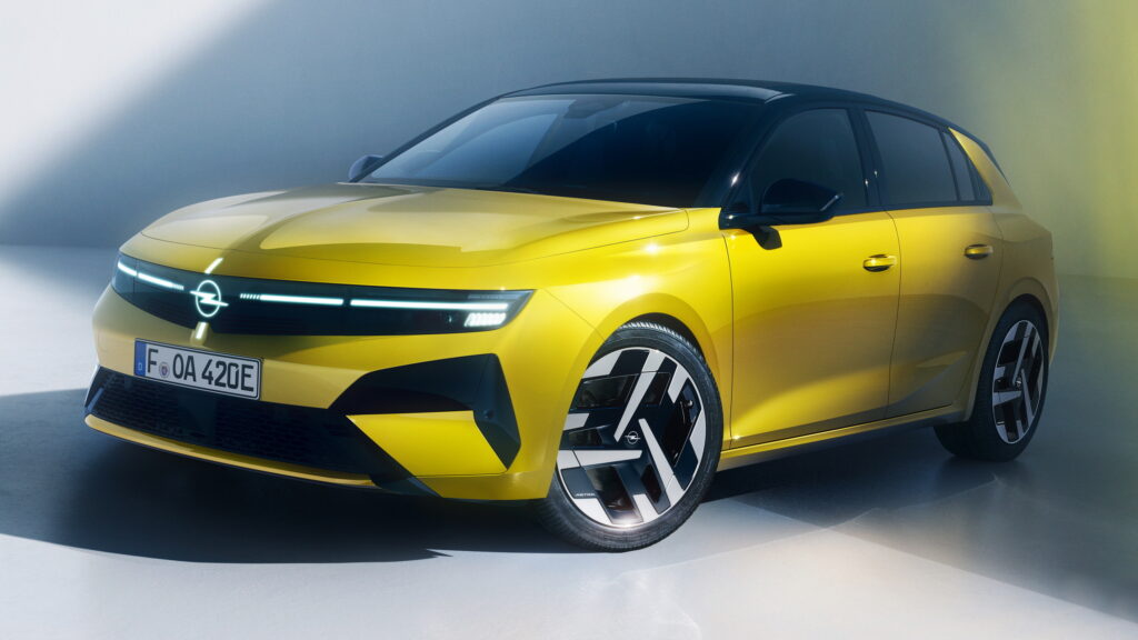 Opel Bets This Facelift Will Keep Buyers Away From SUVs | Carscoops