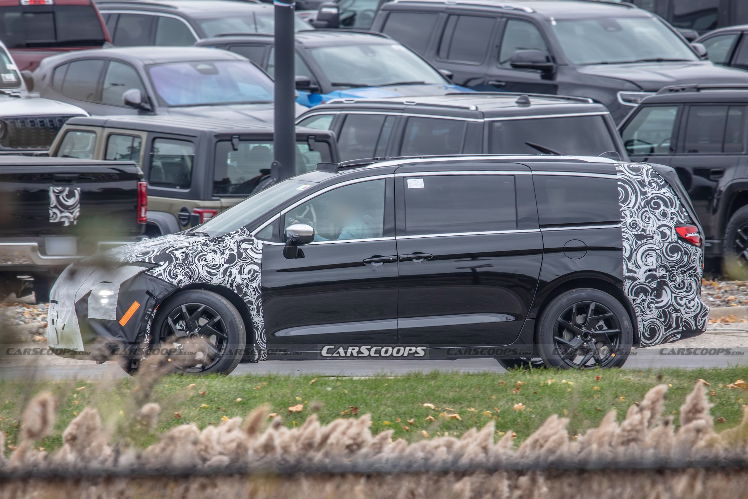 Chrysler’s 2027 Pacifica Is Getting The Halcyon Concept’s Face And Open ...