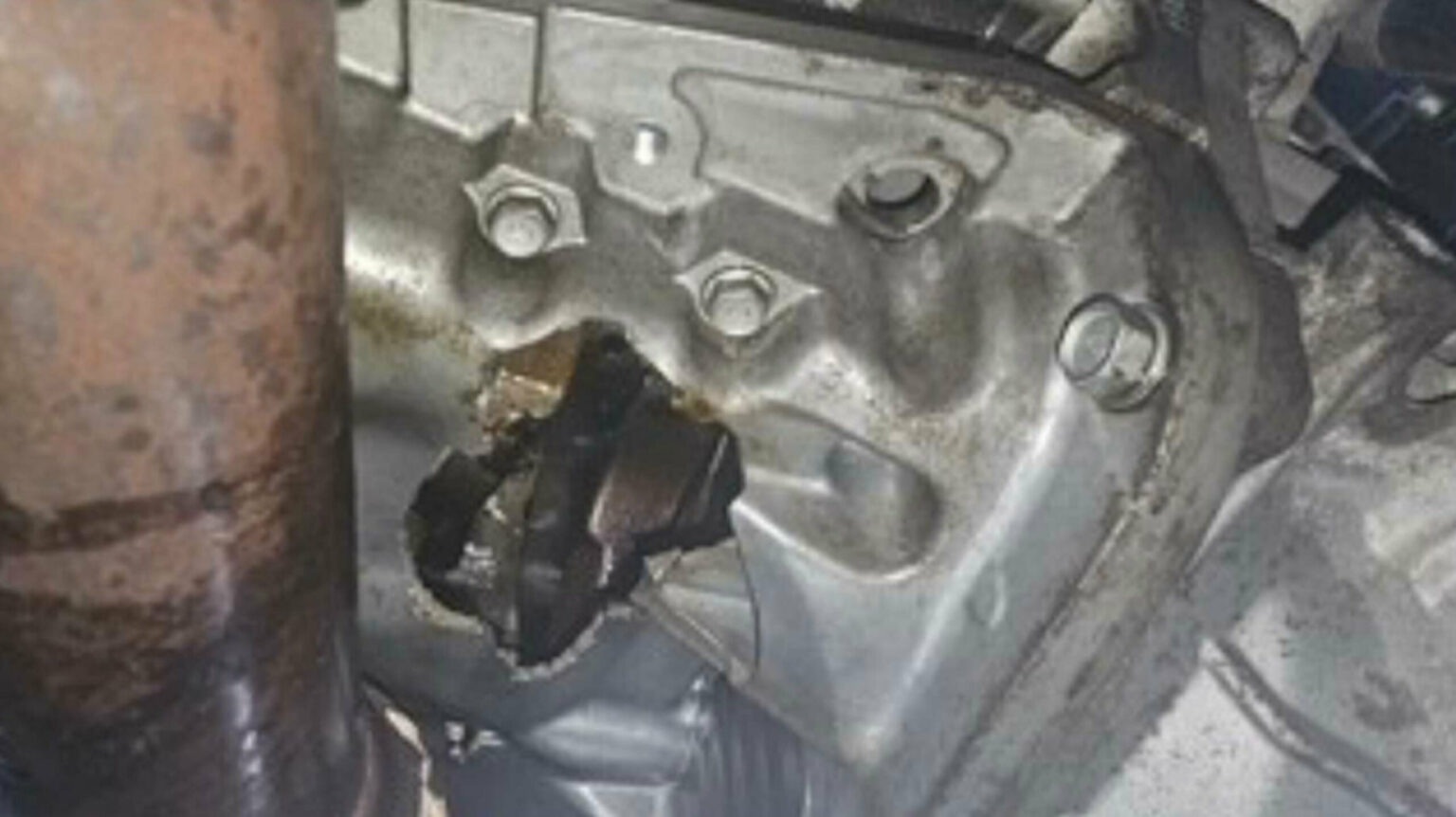 Hyundai Owners Say Their SUV’s Engine Exploded Before 80,000 Miles ...