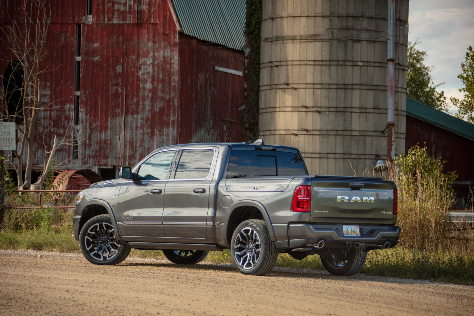 Stellantis Will Triple Hemi Production This Year, Betting Buyers Still ...