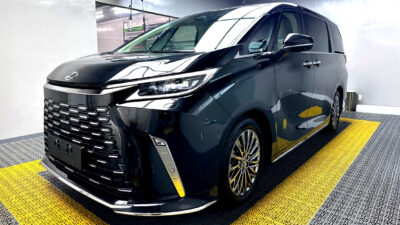 How Did A $270K Lexus LM Minivan Sneak Into California With A Clean ...