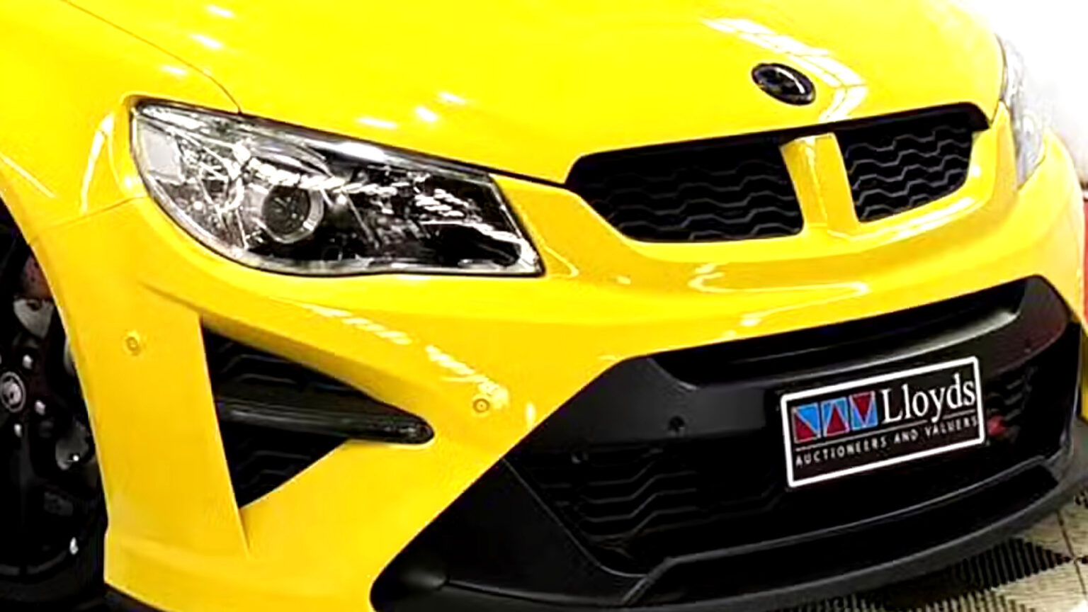 The Most Expensive Holden Road Car Ever Sold Is A Pickup That Almost ...
