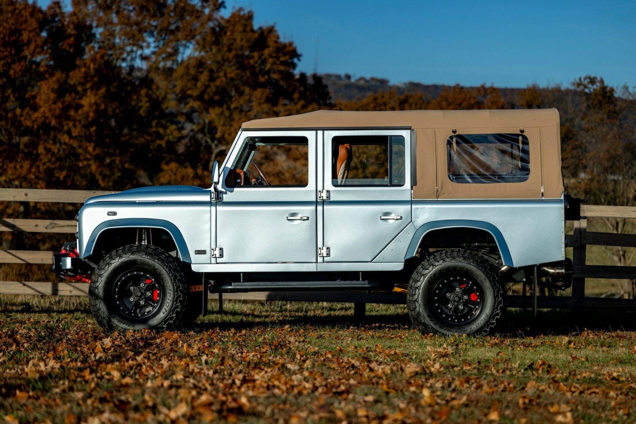 They Spent Nearly $400,000 On A Classic Defender, And Didn’t Even Swap ...