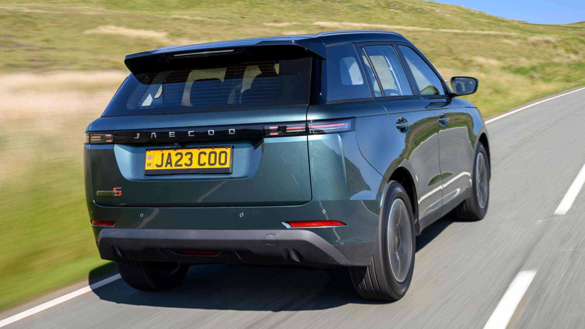 UK Buyers Now Love This ‘Temu Range Rover’ More Than The Real Thing ...