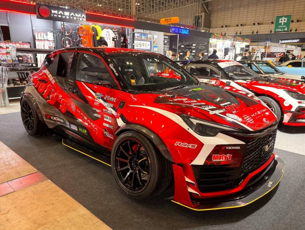 렉서스 - LBX 2JX 드리프트 머신 / ES, TOMS 바디킷 / 벨파이어룩 LS세단 / 렌더링 2종 : 클리앙