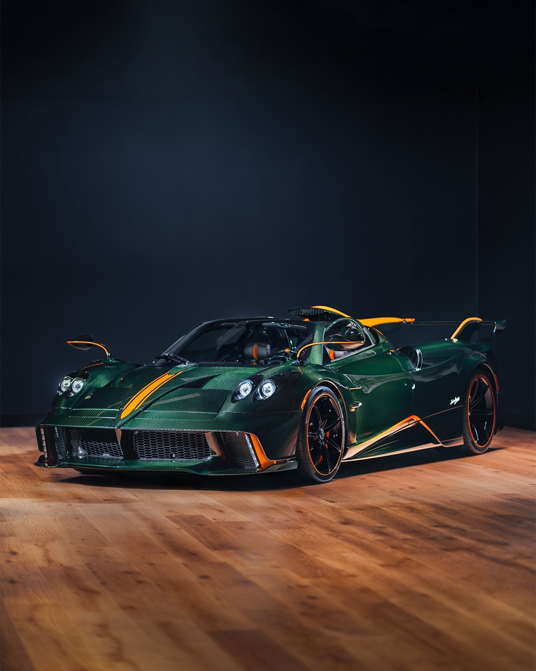Pagani Built A Manual Hypercar For Someone Very Rich, And Very Quiet ...