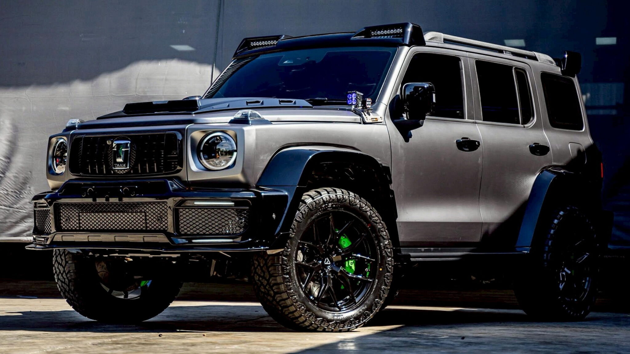 For $80K, You Could Buy A Real Mercedes Or A Chinese SUV Pretending To ...