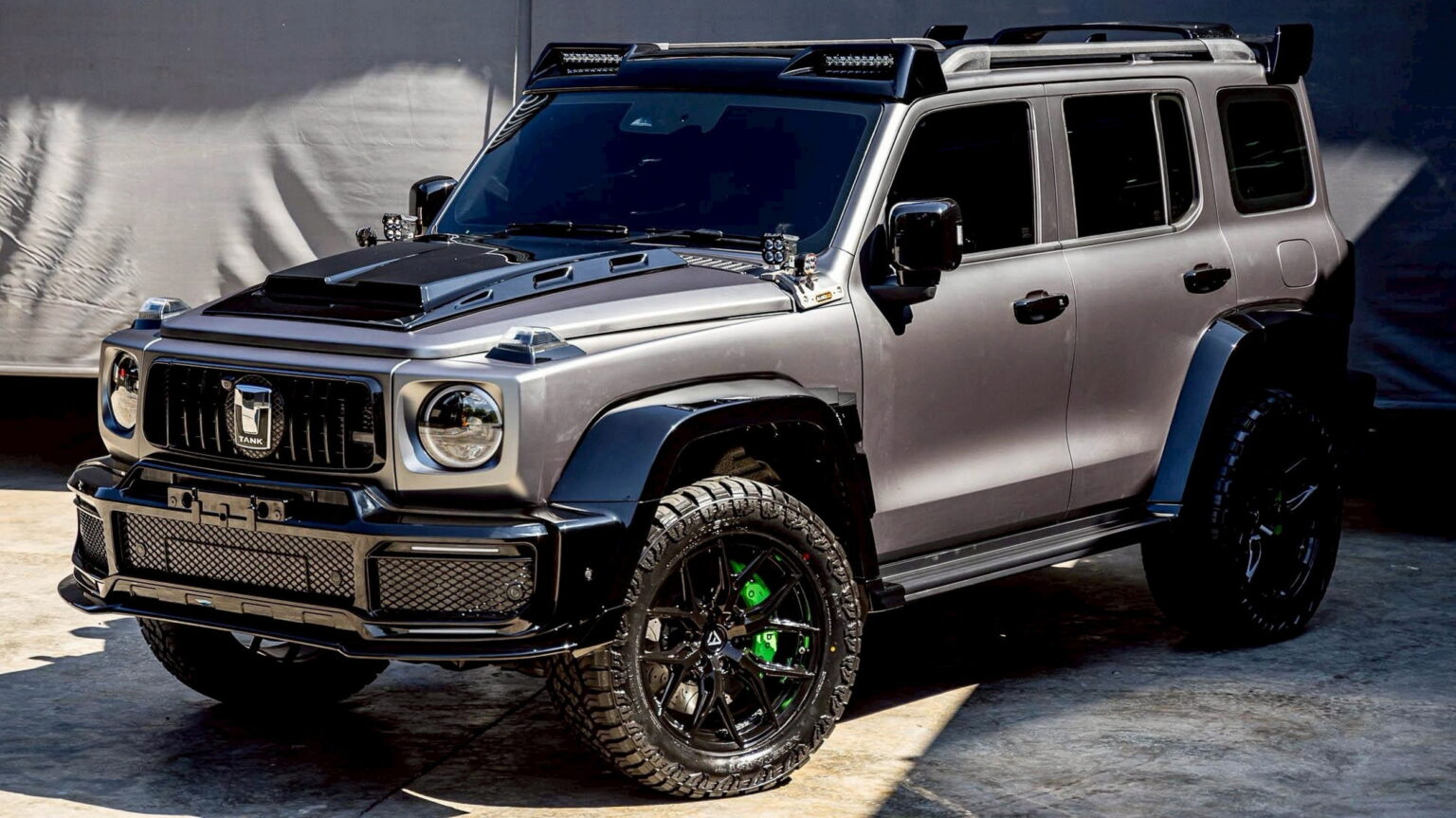 For $80K, You Could Buy A Real Mercedes Or A Chinese SUV Pretending To ...