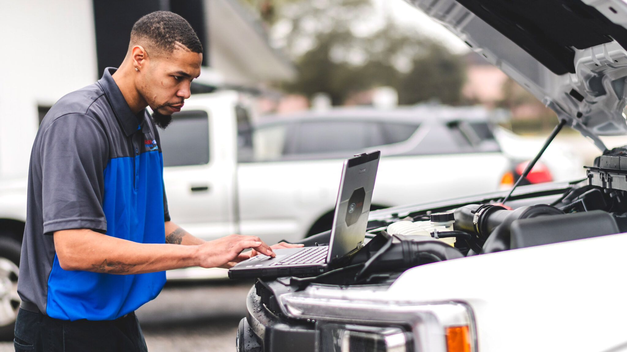 Ford Pays This Technician $160,000 A Year, So Why Can’t It Fill 5,000 ...