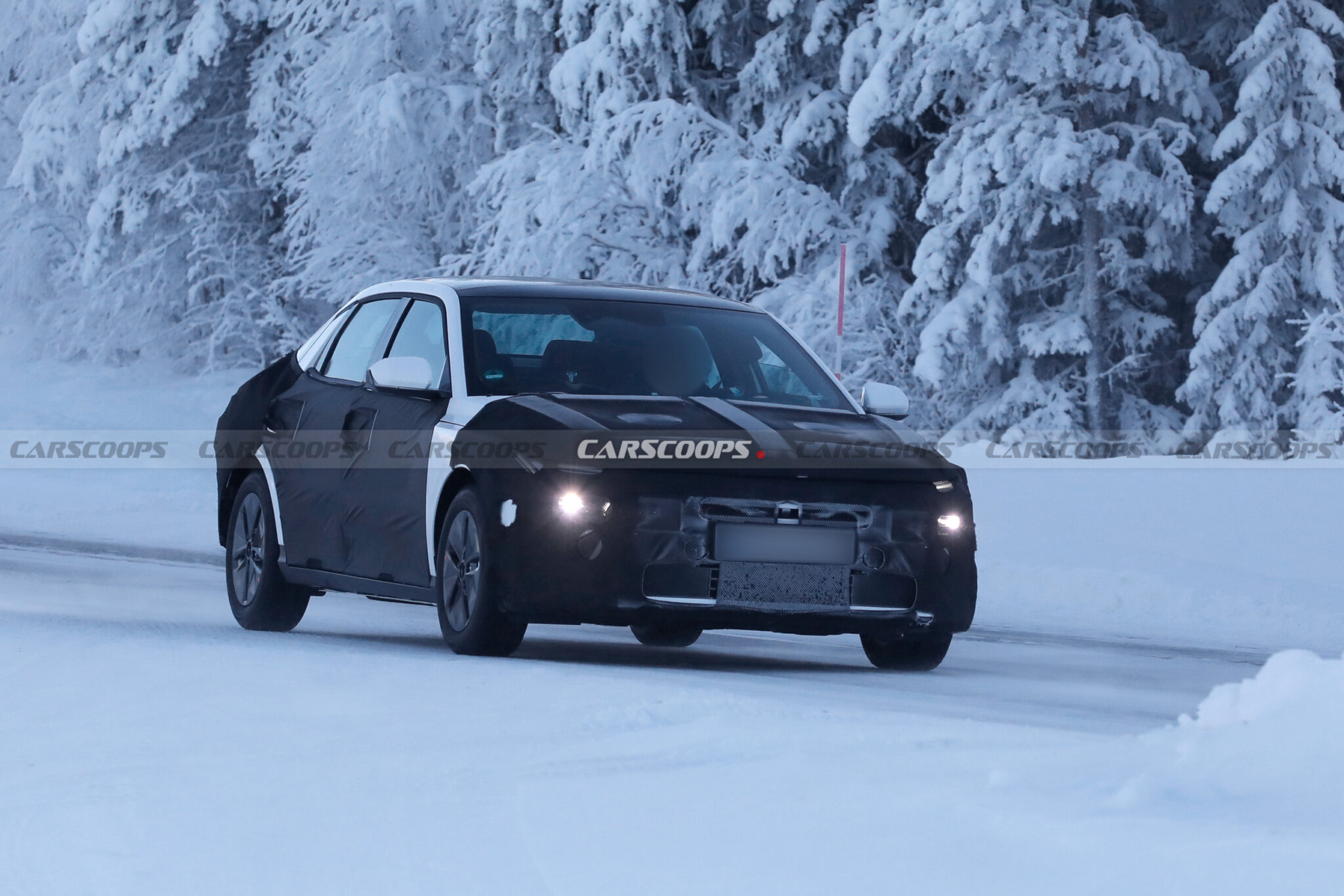 Hyundai’s New Elantra Walks Away From The Wild Styling That Made It ...