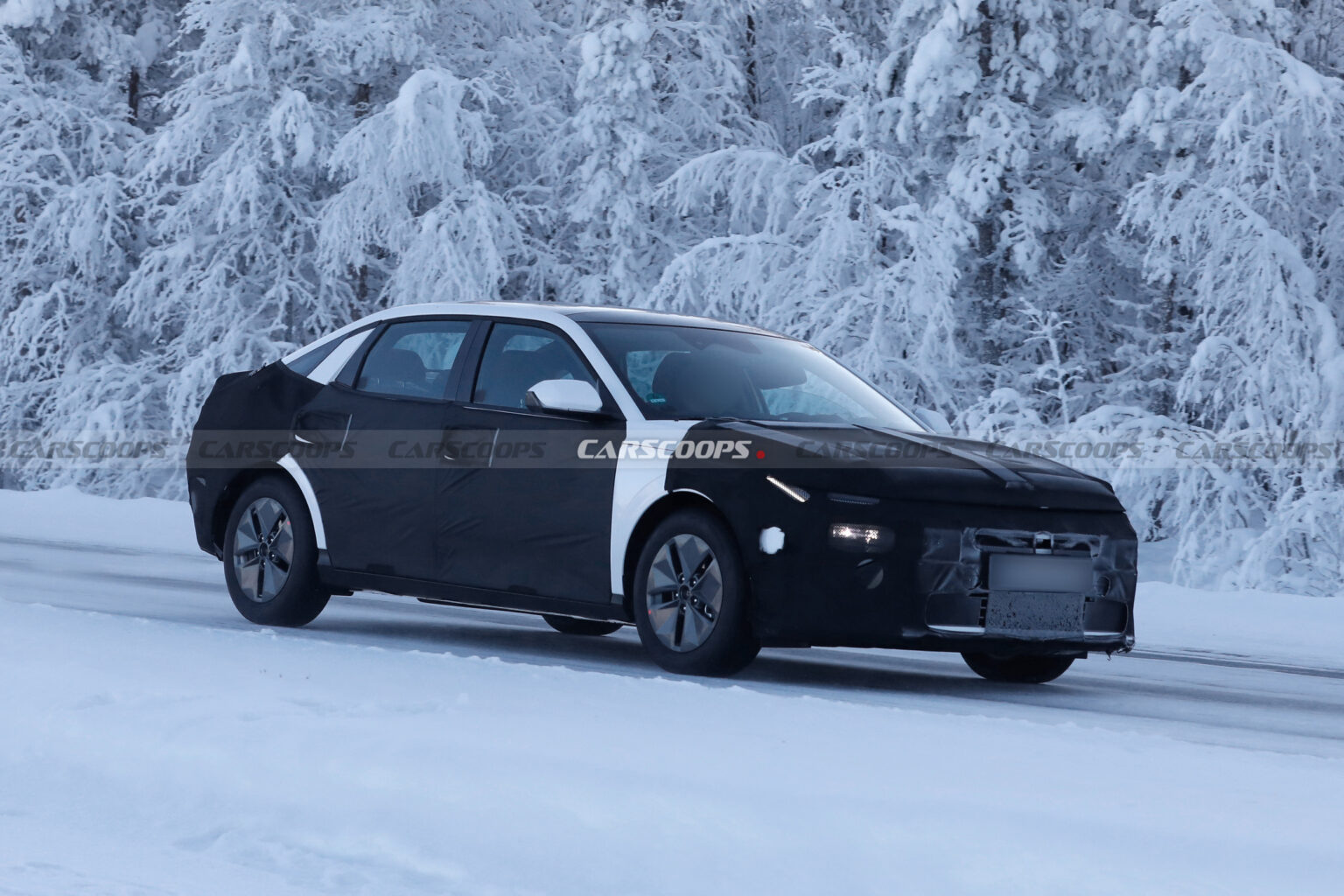 Hyundai’s New Elantra Walks Away From The Wild Styling That Made It ...