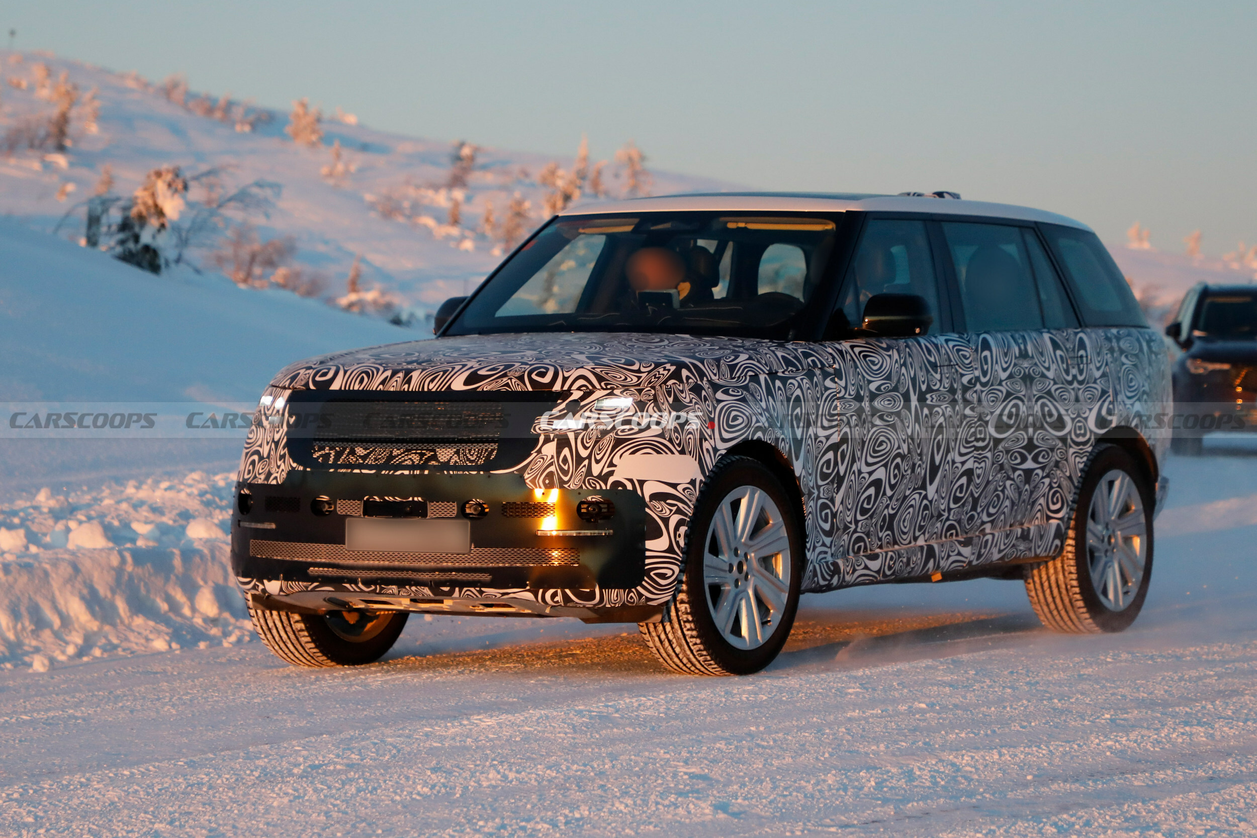 Range Rover Refreshes Its Loudest Icon As The Silent One Prepares To ...