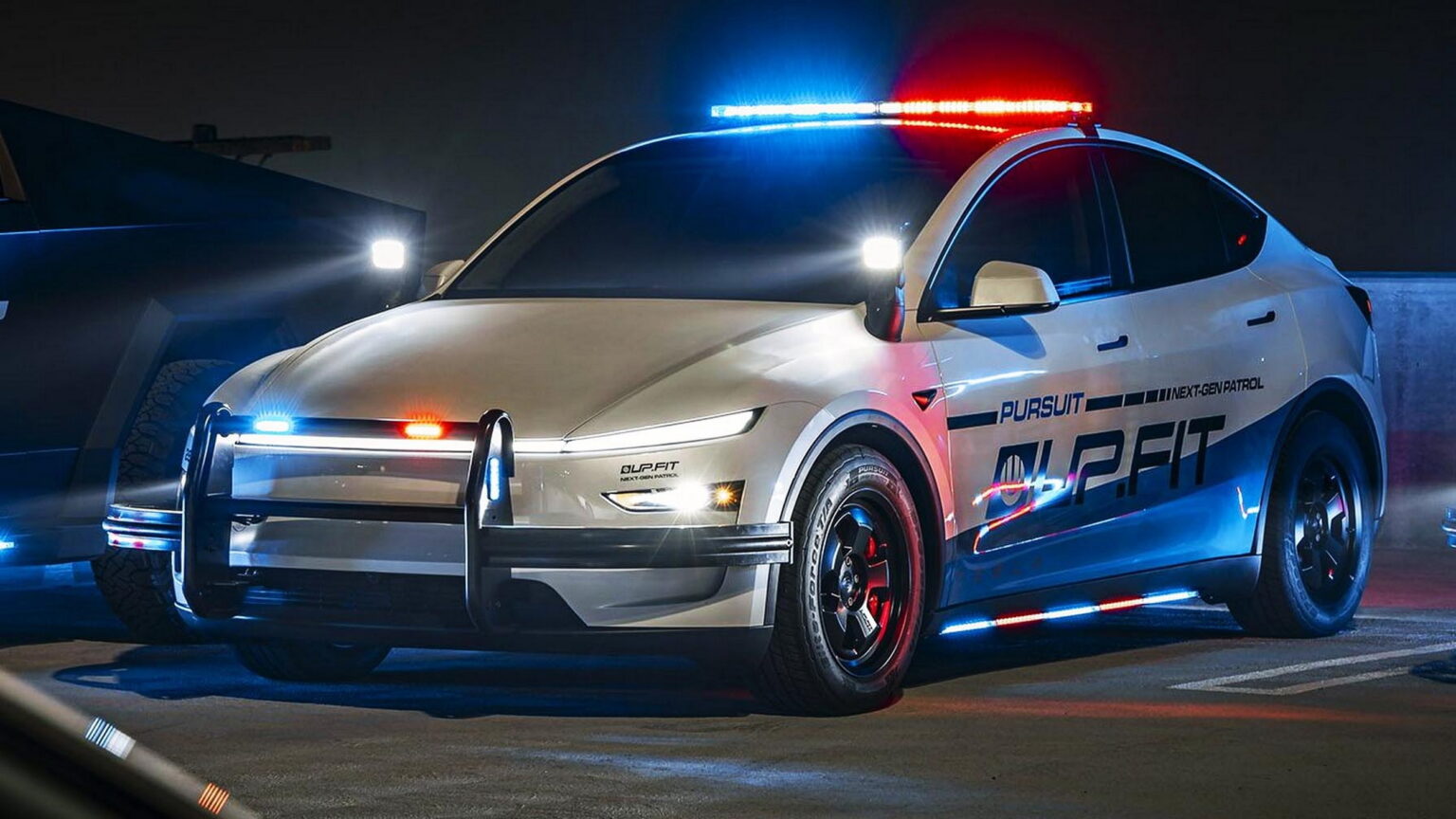 Texas PD Tests Model Y To See If Gas SUVs Really Cost Up To $12,000 ...