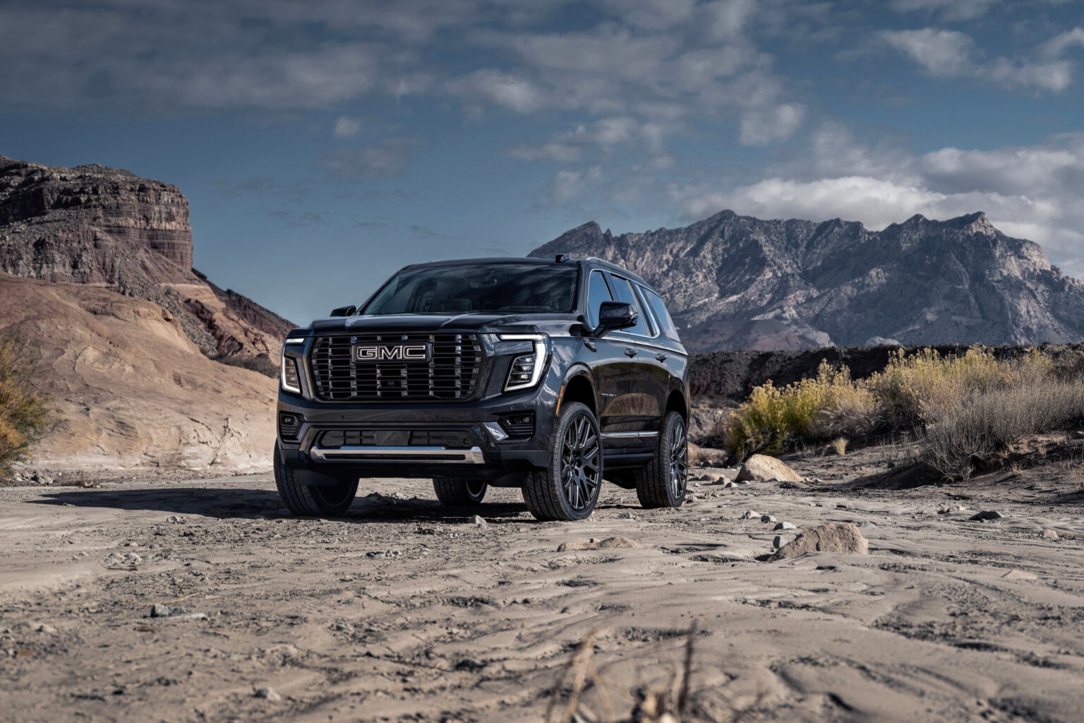 Yukon-V? GMC Appears To Be Working On A Supercharged Full-Size SUV ...
