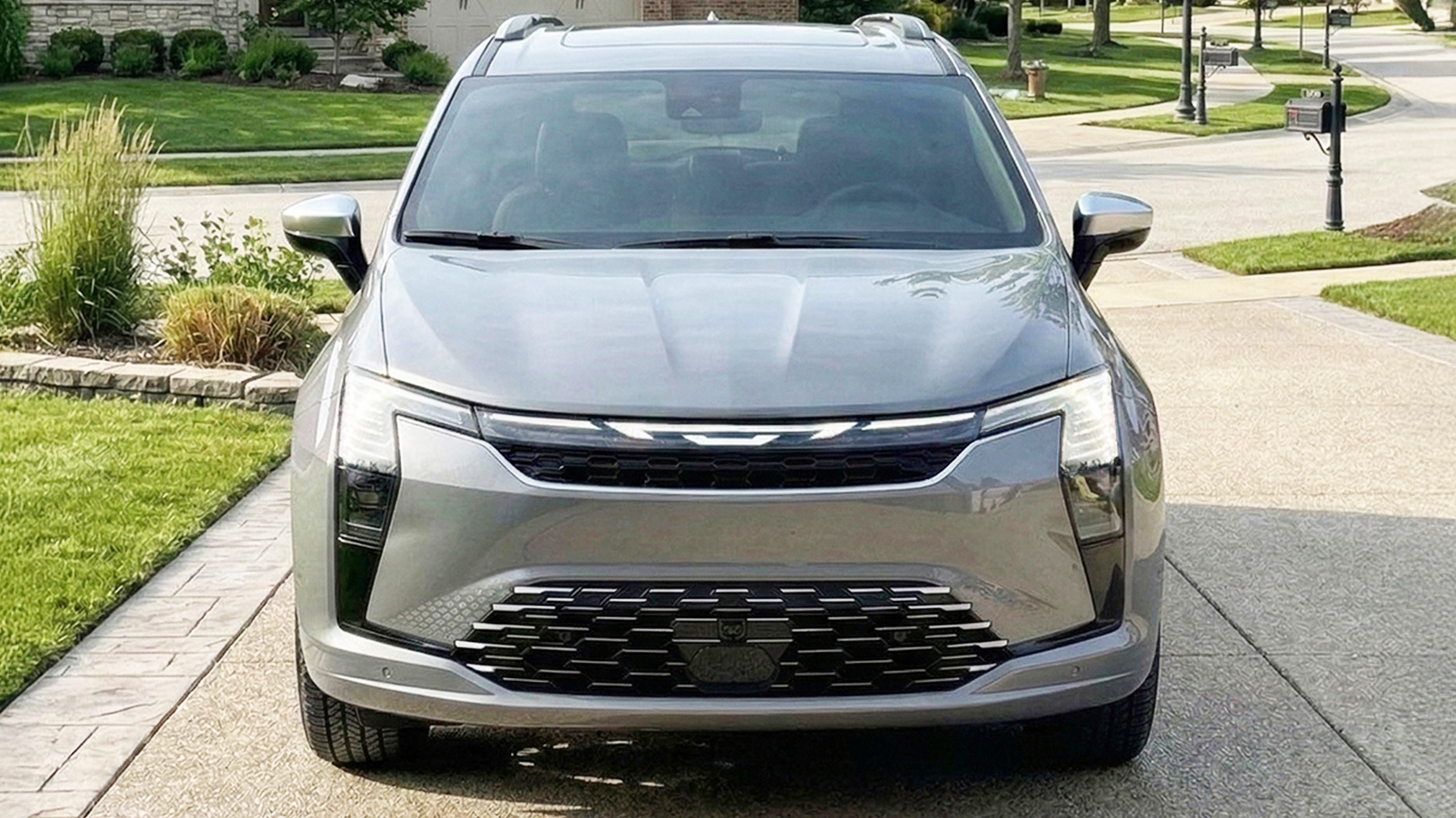 Chrysler Just Priced The 2027 Pacifica Facelift, And Buyers Might Like ...