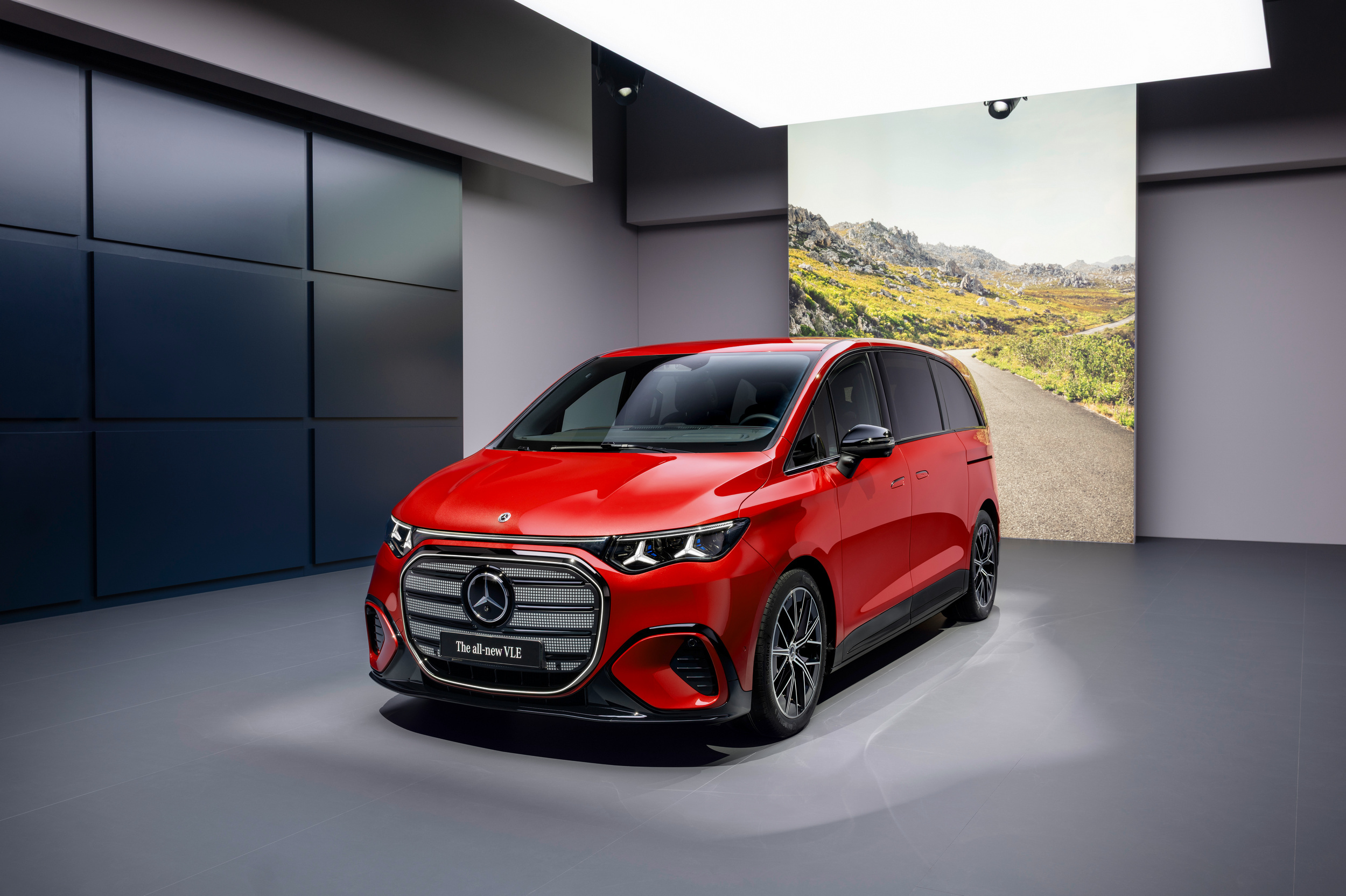 Mercedes VLE Might Be The Most Luxurious Minivan America Has Ever Seen ...