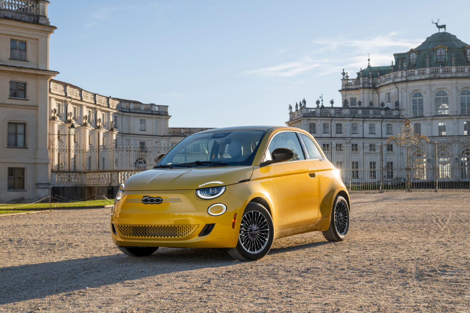 Dealers Can’t Move The 500e At $15,000 Off. Fiat’s Response Is A $5,200 ...