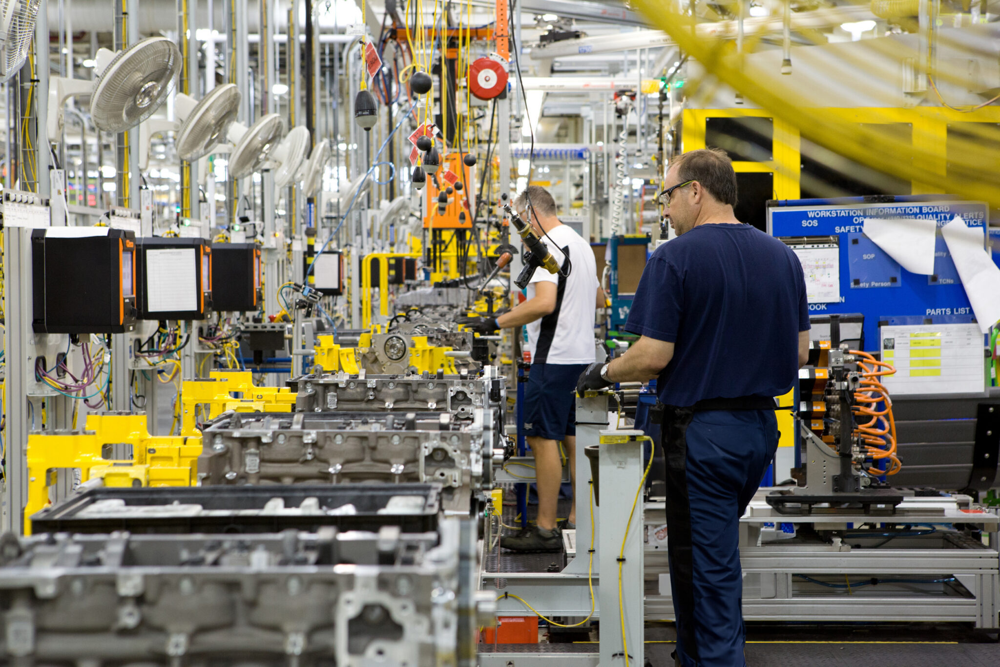GM’s Next-Gen V8 Just Picked Up A Third Plant, And It’s Not In The ...