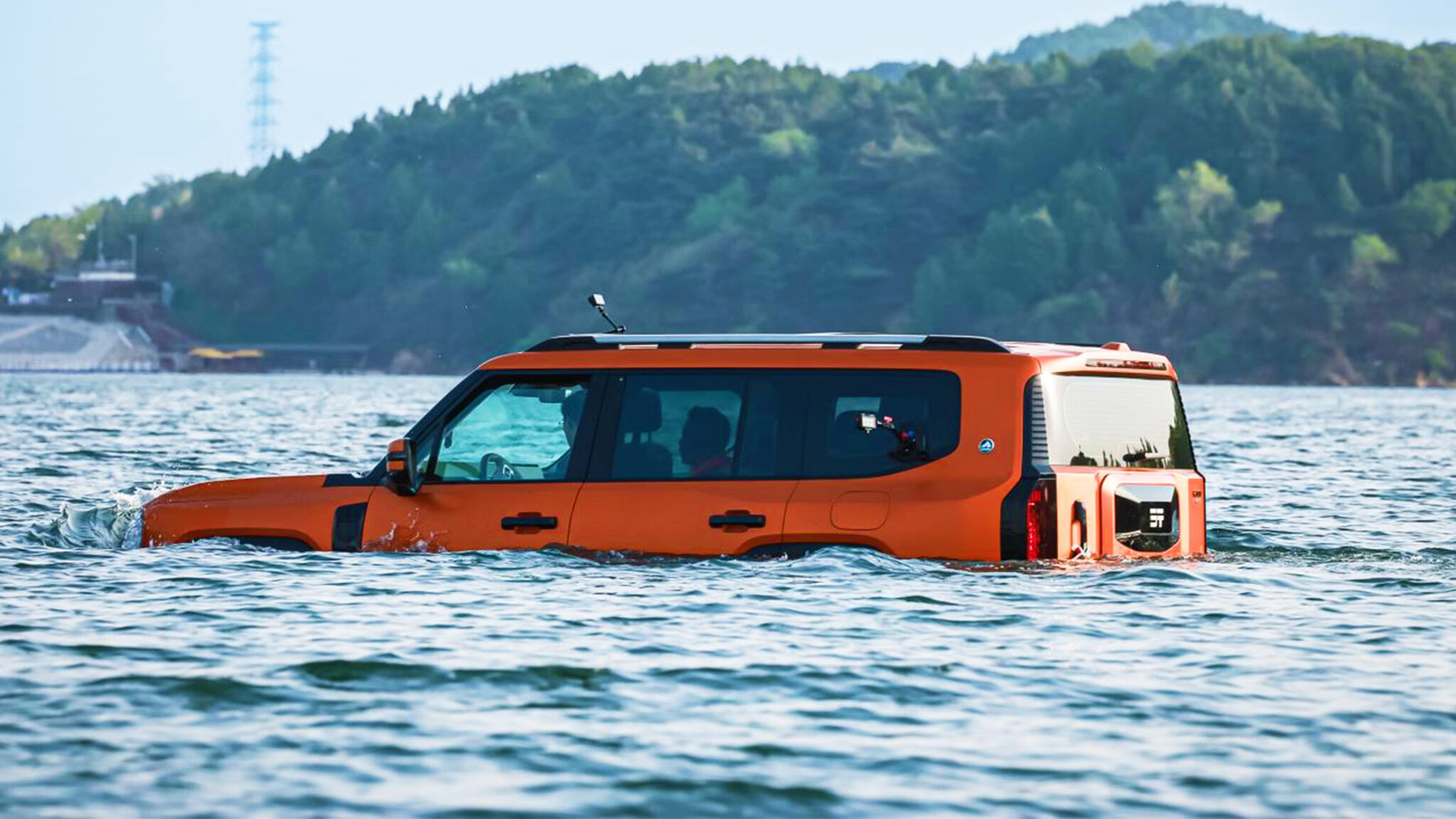 Nissan’s Elgrand Minivan Returns With A Design So Wild It Feels Like A ...