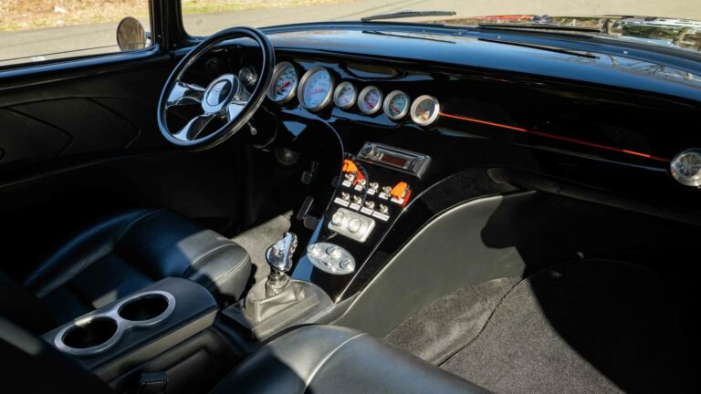 Pontiac’s 1955 Chieftain Came Back With A 509ci V8 And No Mercy | Carscoops