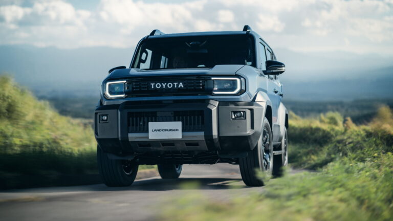 Toyota’s $28,500 Land Cruiser FJ Matches A RAV4 On Price, Not On Size ...