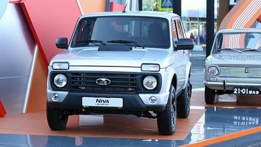Lada’s 49-Year-Old Niva Just Got Its First Airbag And A Rust-Proof Body ...