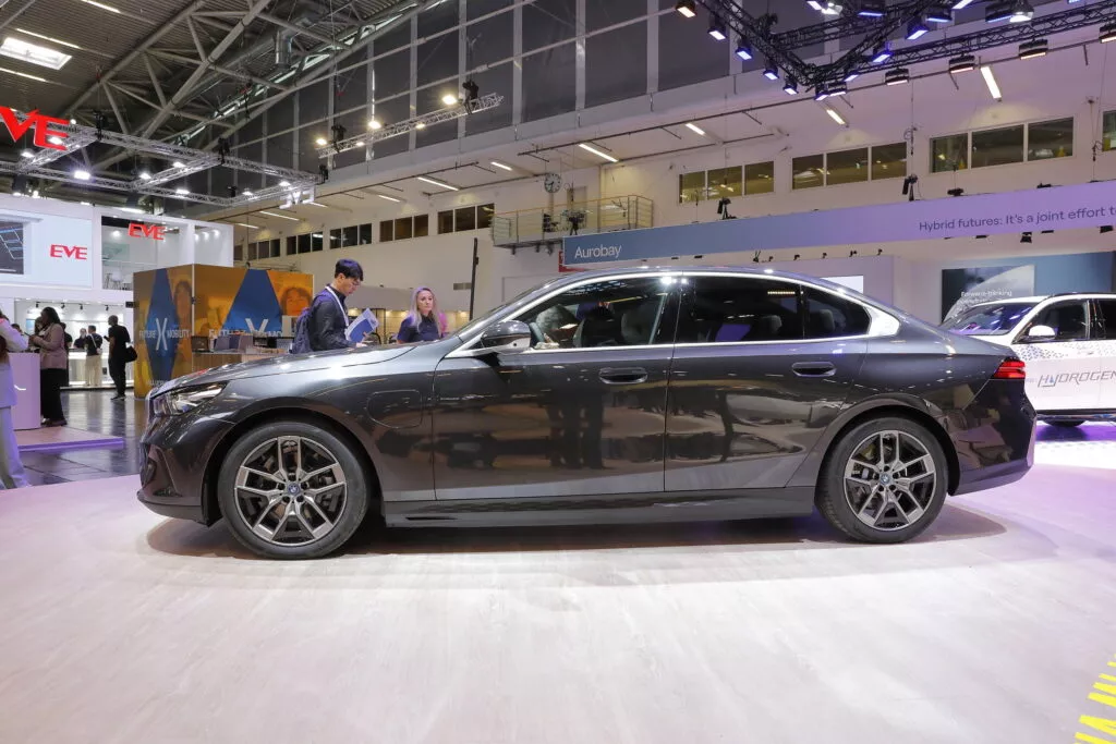 2024 BMW 530e PHEV & i5 : 클리앙