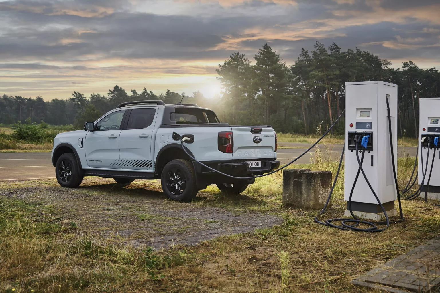 Ford Ranger com sistema híbrido plug-in terá inédito motor Flex no ...
